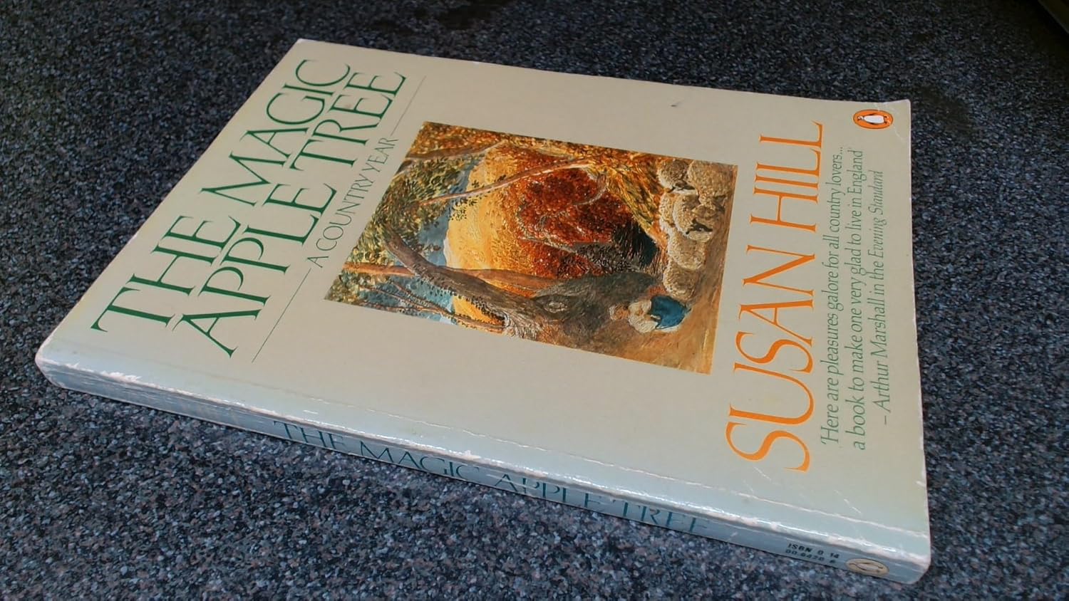 The Magic Apple Tree: A Country Year: Hill, Susan: 9780140064209 ...