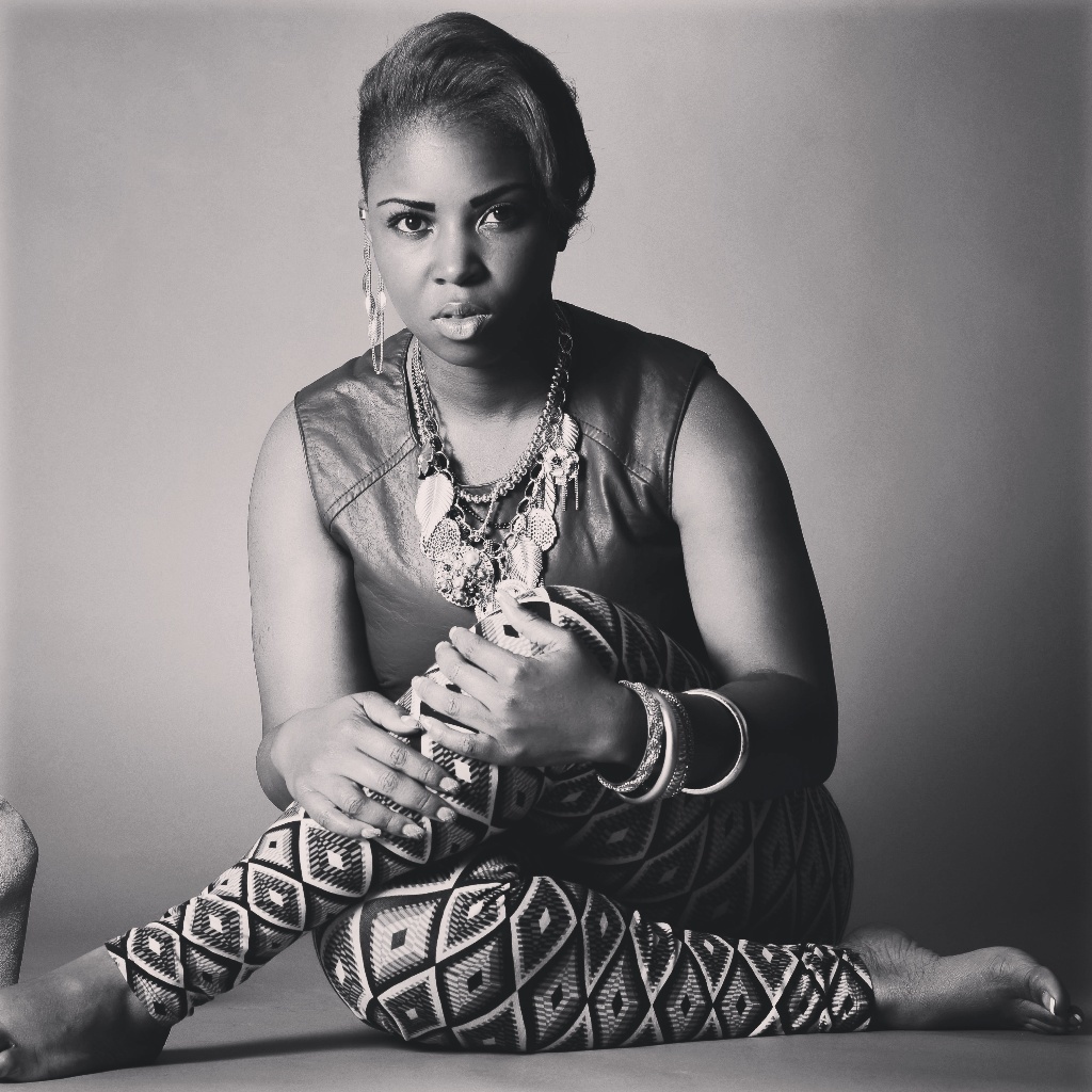 Amazon.com: Shaniqka Thomas: books, biography, latest update