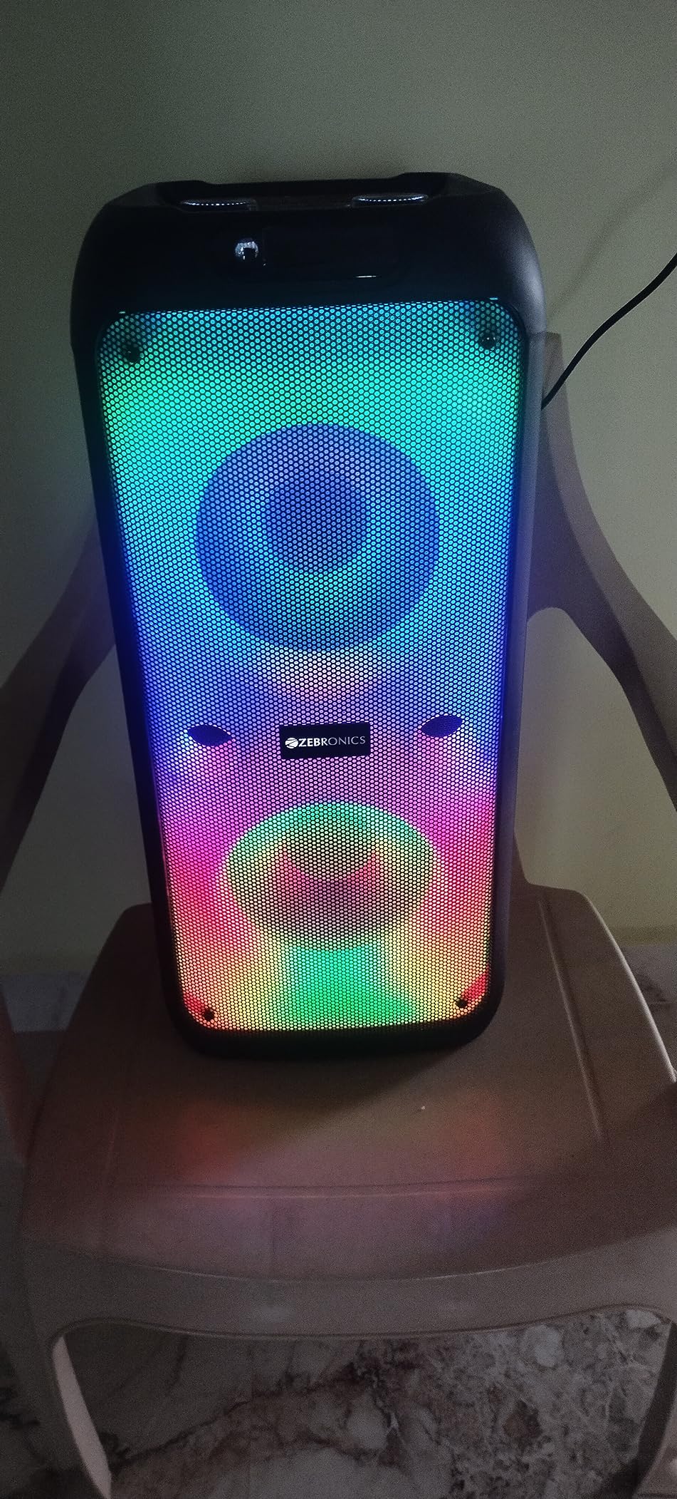 ZEBRONICS Zeb-Vibe Portable Speaker Comes with Full-Range 20.32cm Dual ...