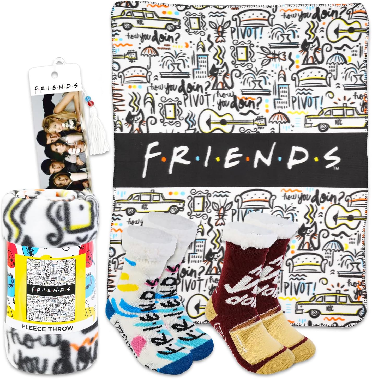 Amazon.com: Friends Store Friends Fleece Throw Blanket Bundle - Friends ...