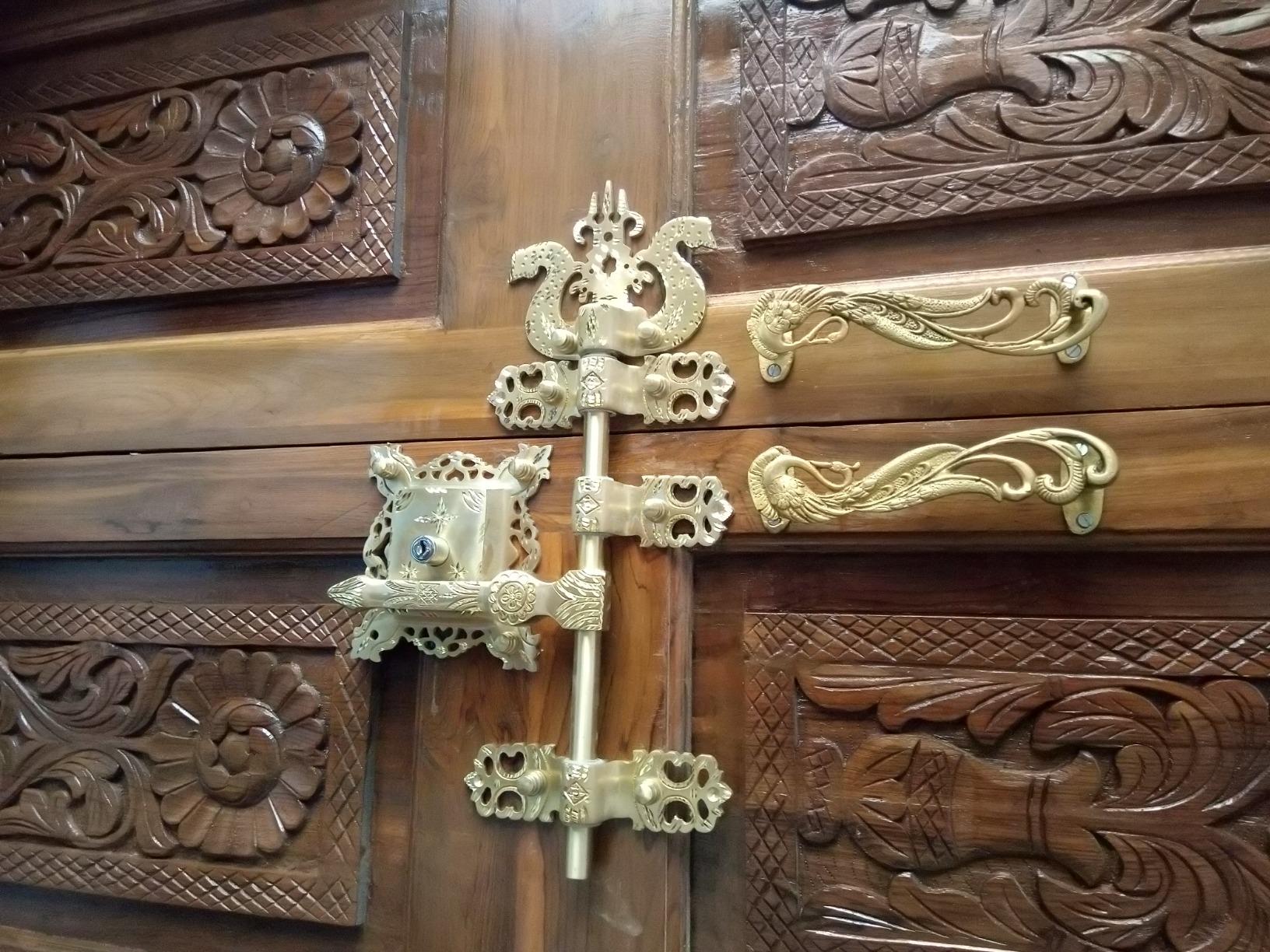 Pekt Locks Mini Manichitratazhu Aldrop Trishul Head with Matte Finish ...