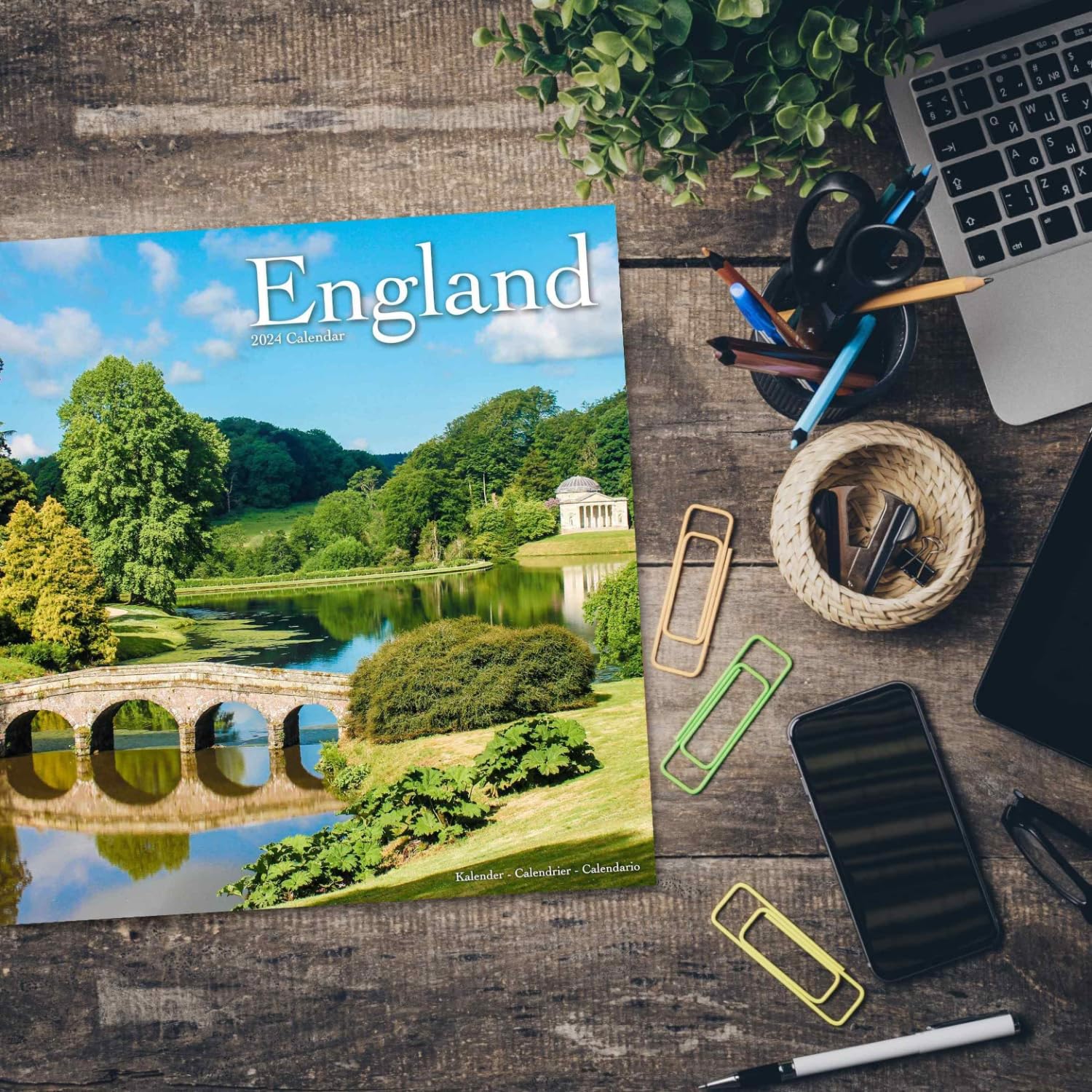 Snapklik.com : 2023 2024 England Monthly Wall Calendar - Travel ...