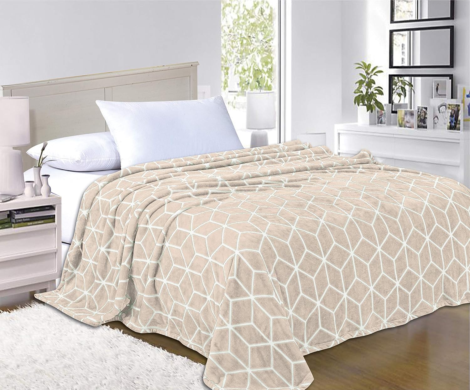 Amazon.com: Elegant Comfort Luxury Velvety-Soft Coral Flannel Blanket ...