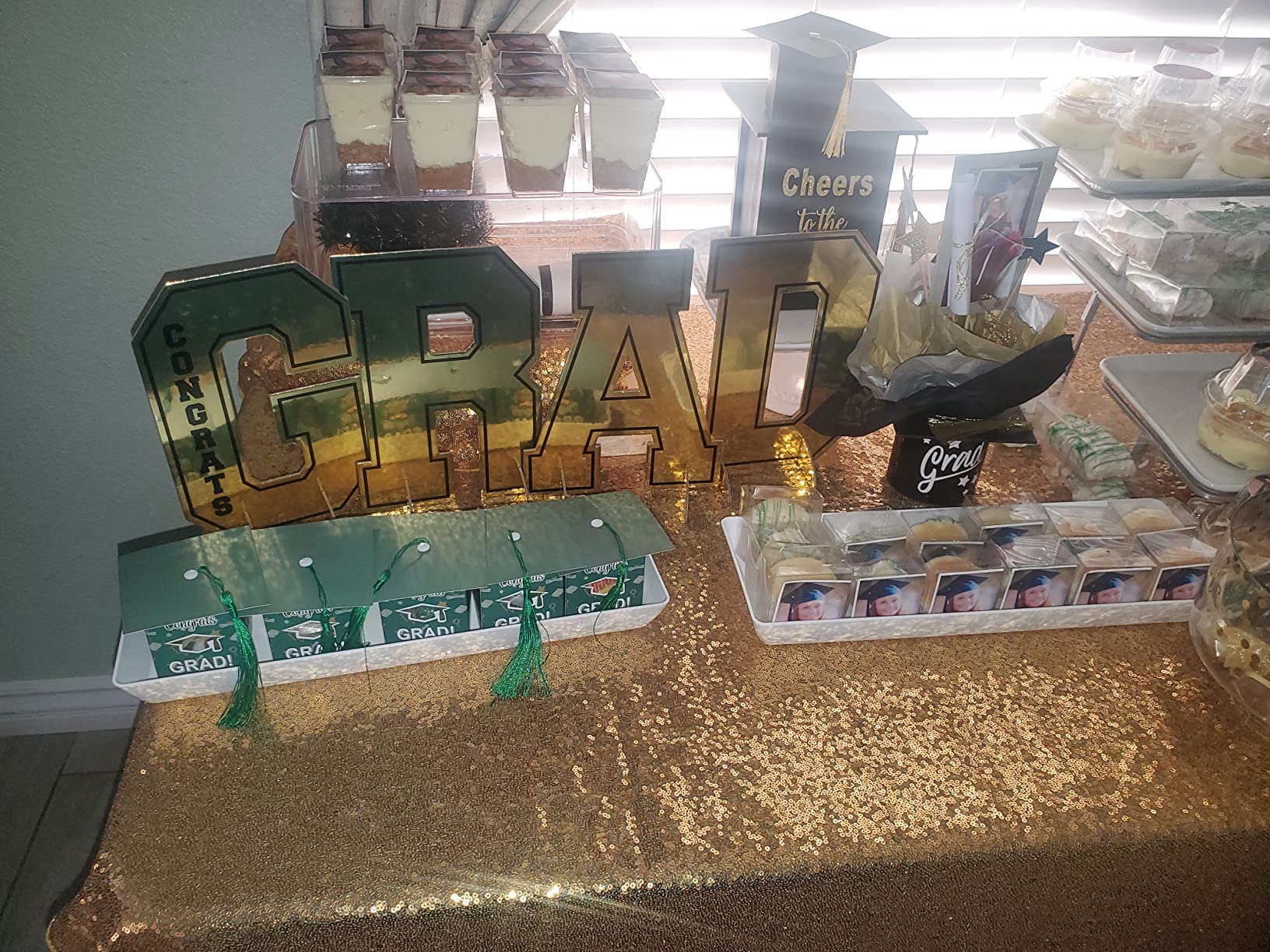 Amazon.com: Pajean 30 Pcs Graduation Cap Candy Boxes Graduation Party ...