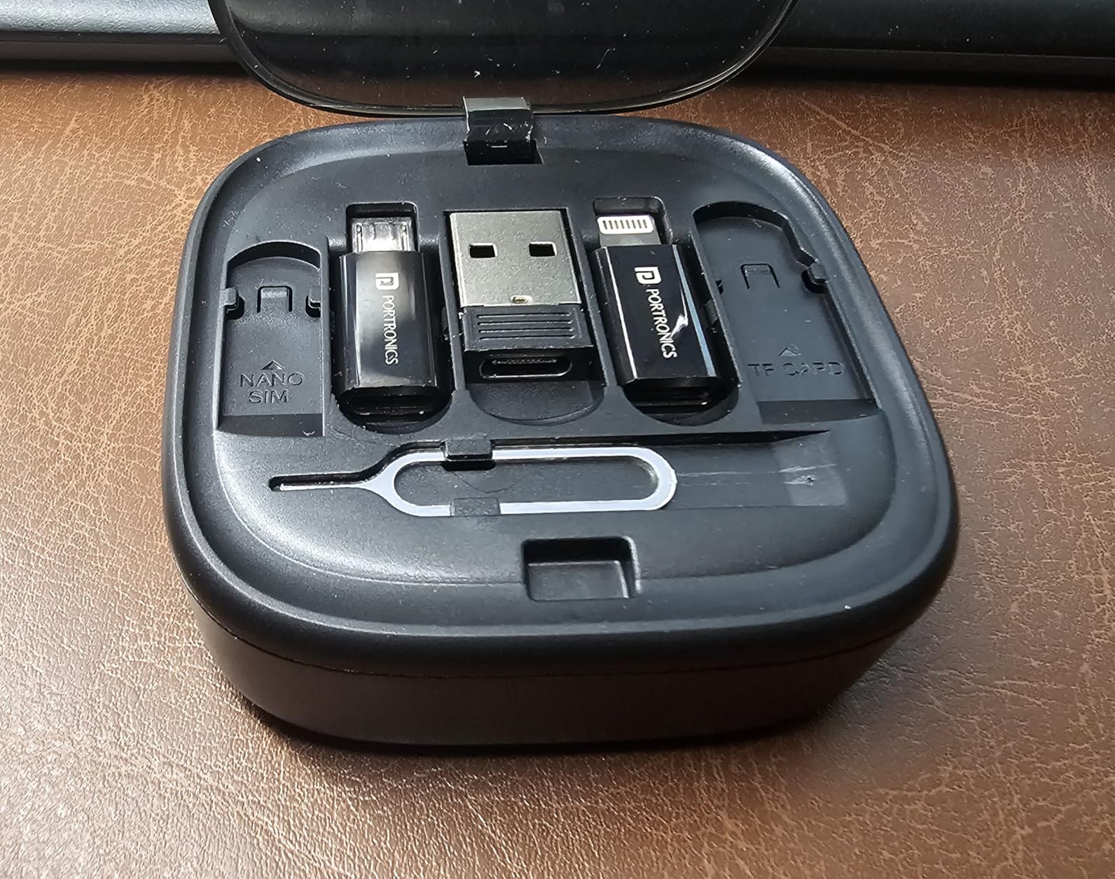 Portronics Snapcase 2 60W Multifunctional Fast Charging Data Cable Kit ...