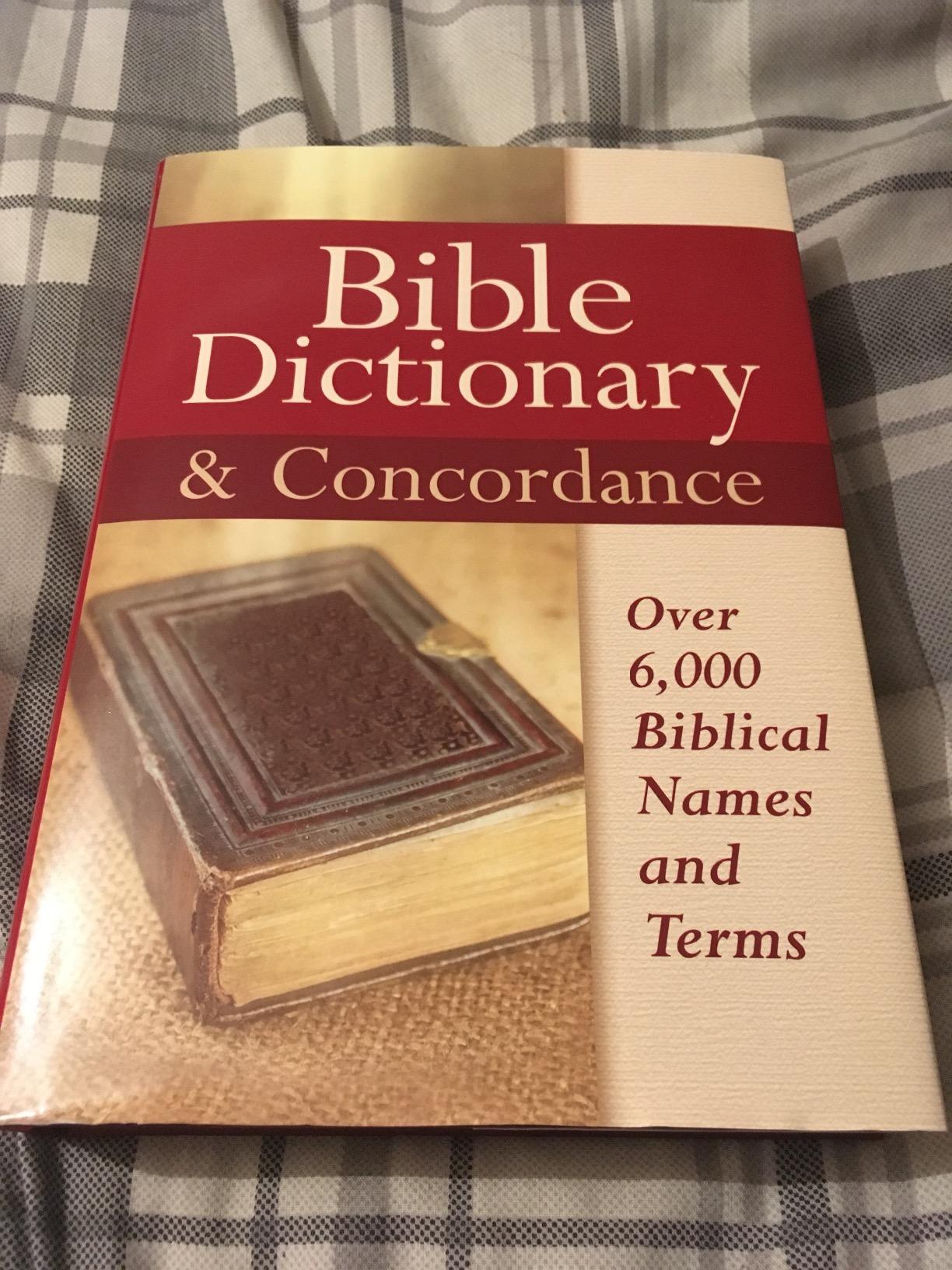 Bible Dictionary & Concordance: Amazon.co.uk: Castle Books Inc ...