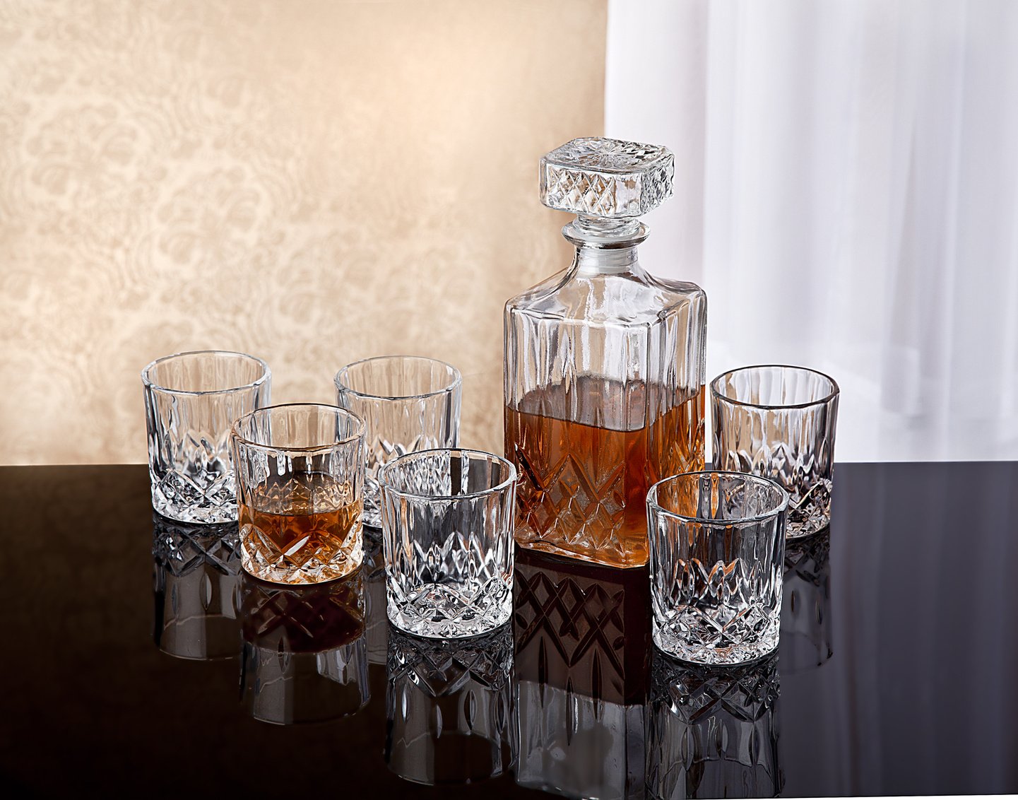 7 Pc Whiskey Set : Amazon.in: Home & Kitchen