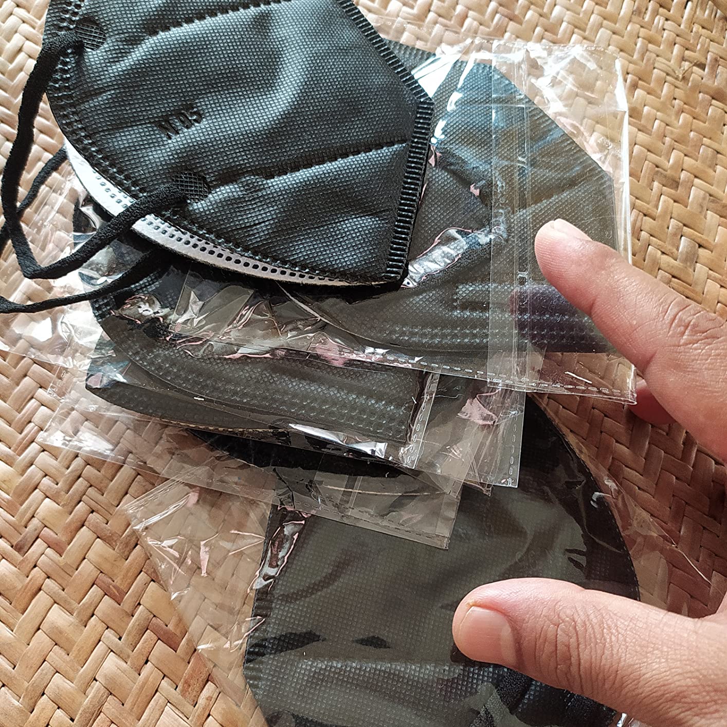 HYDRISE Non Woven fabric (Pack Of 10 (Black) Premium N95 Mask For Men ...