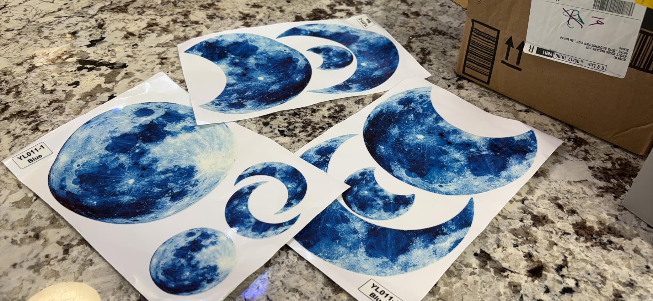 Amazon.com: 10Pcs Glow in The Dark Moon Wall Decals Large Luminous ...