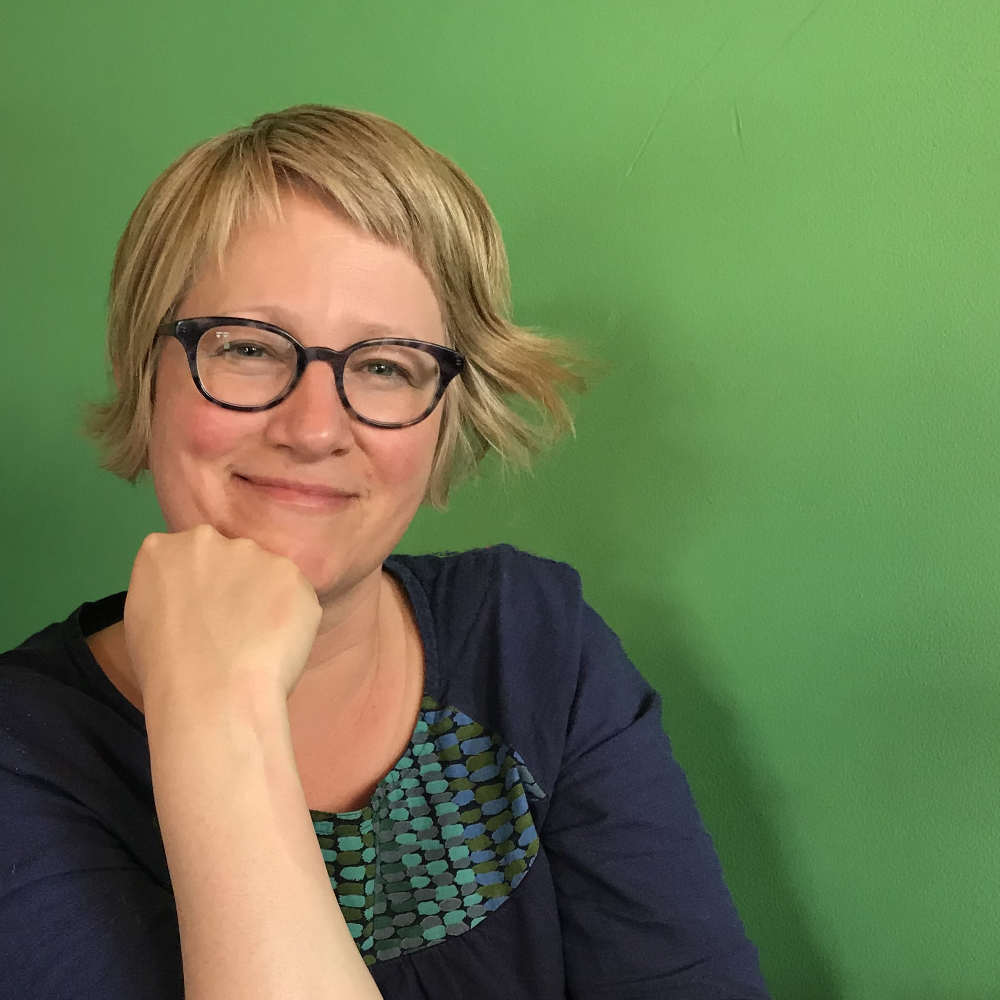 Amazon.com: Sarah Hand: books, biography, latest update