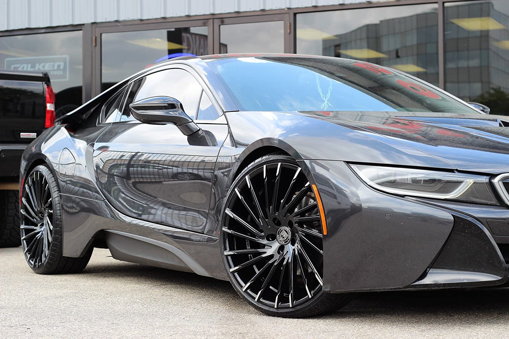 Amazon.com: Lexani Wraith XL - 22 Inch Wheels (Set of 4 Rims) - Gloss ...