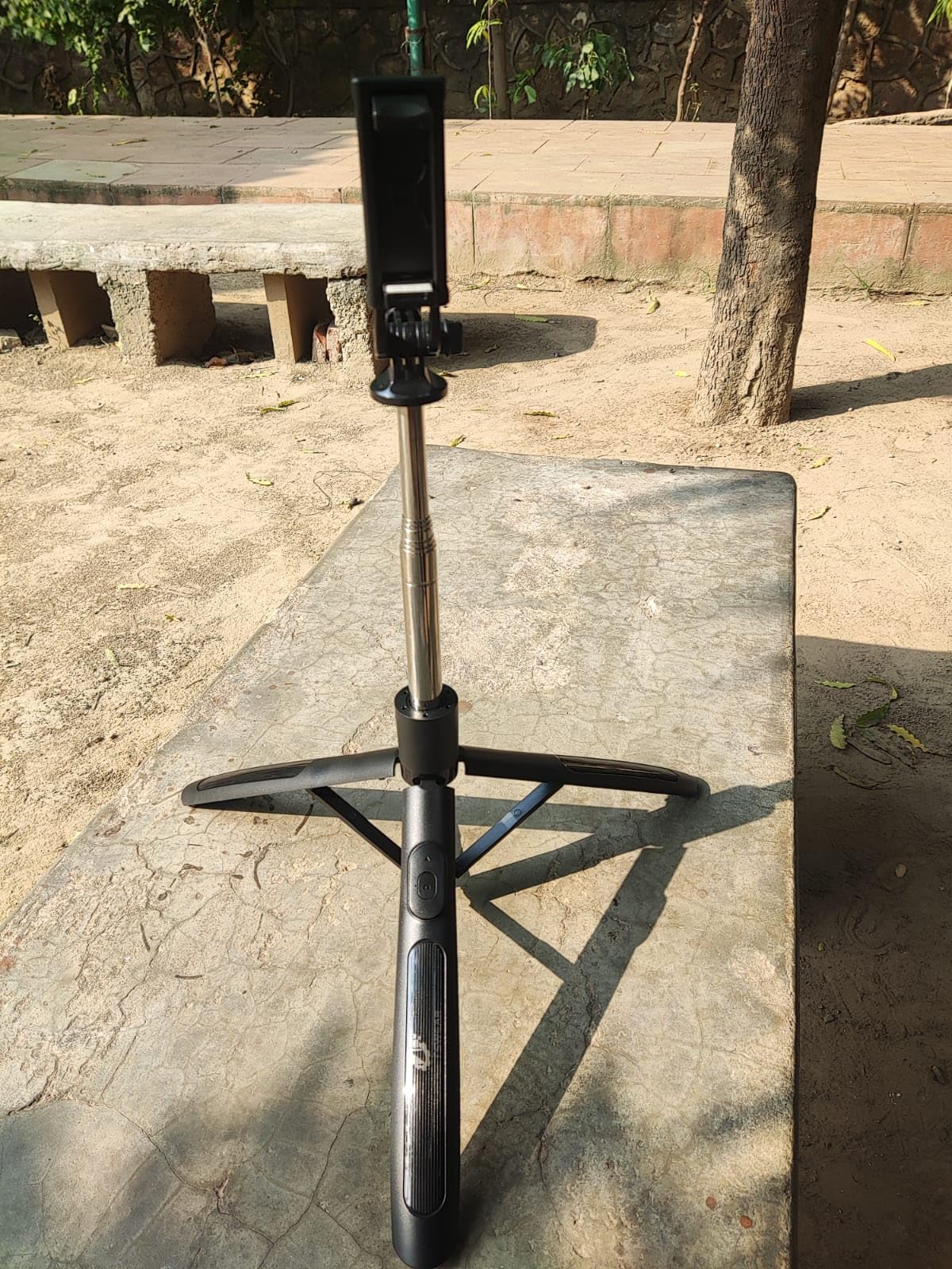 GADGETSWEAR Mobile Stand 62 inch - Selfie Stick Accessories with Tripod ...