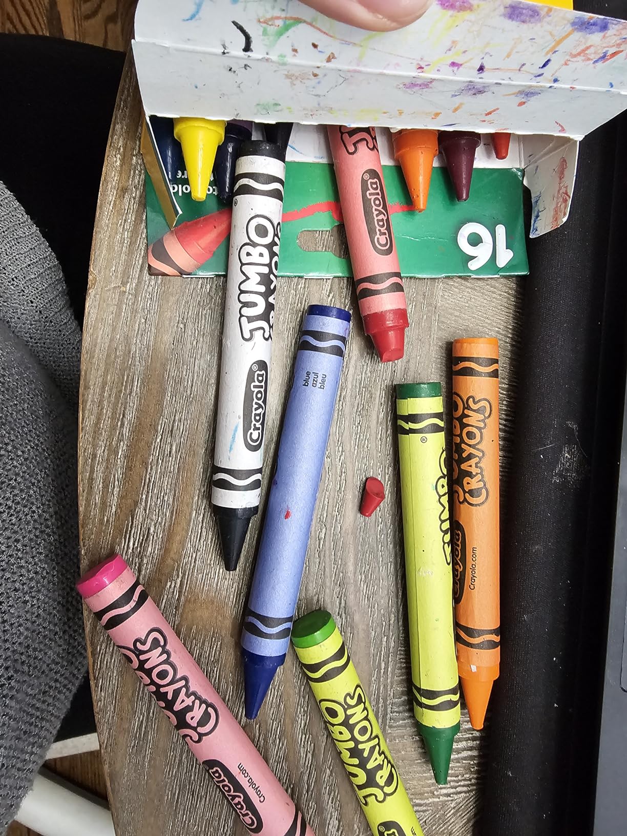 Amazon.com: Crayola Jumbo Crayons, Assorted Colors, Great Toddler ...