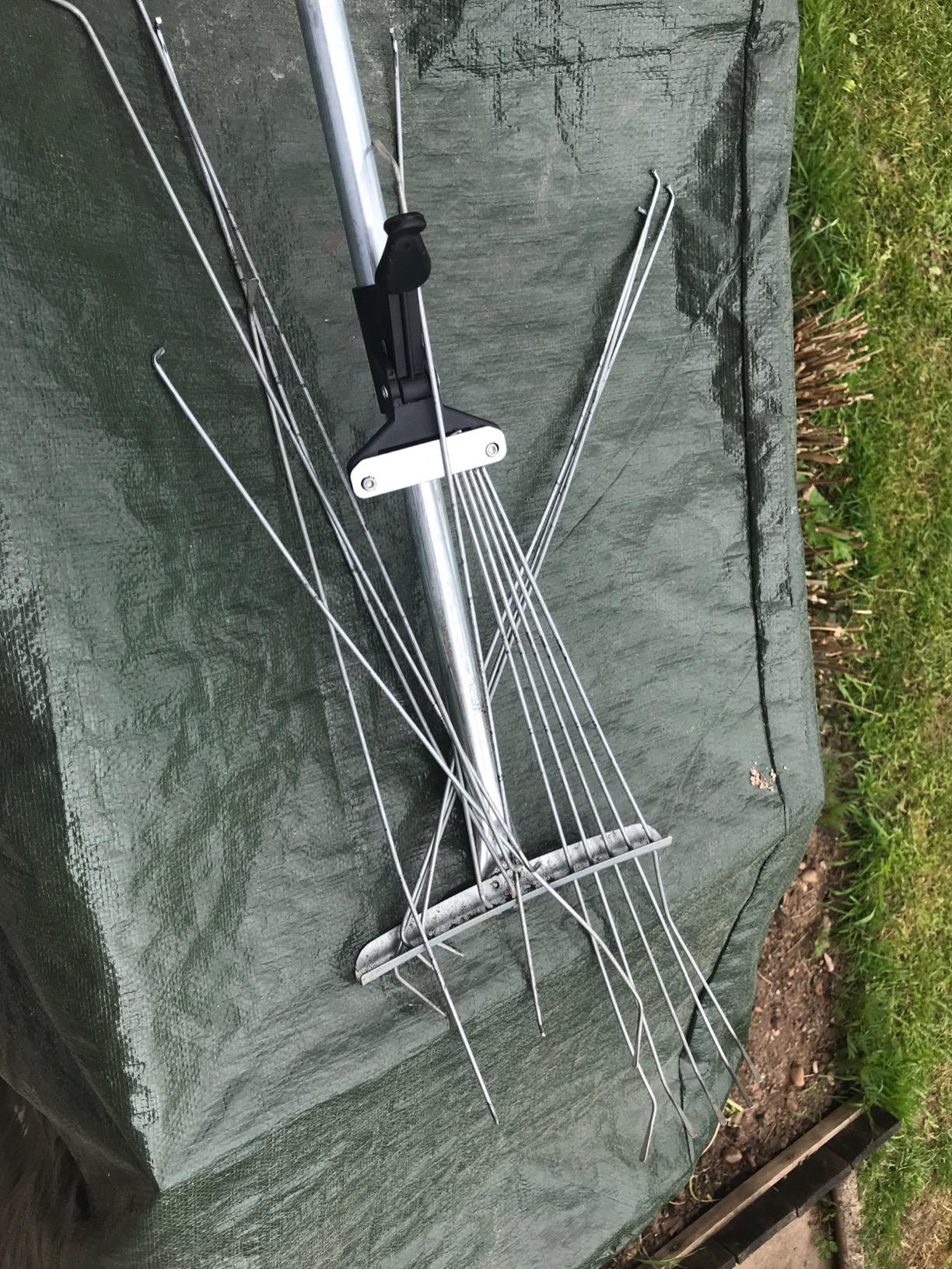 Kingfisher Adjustable Lawn Rake : Amazon.co.uk: Garden