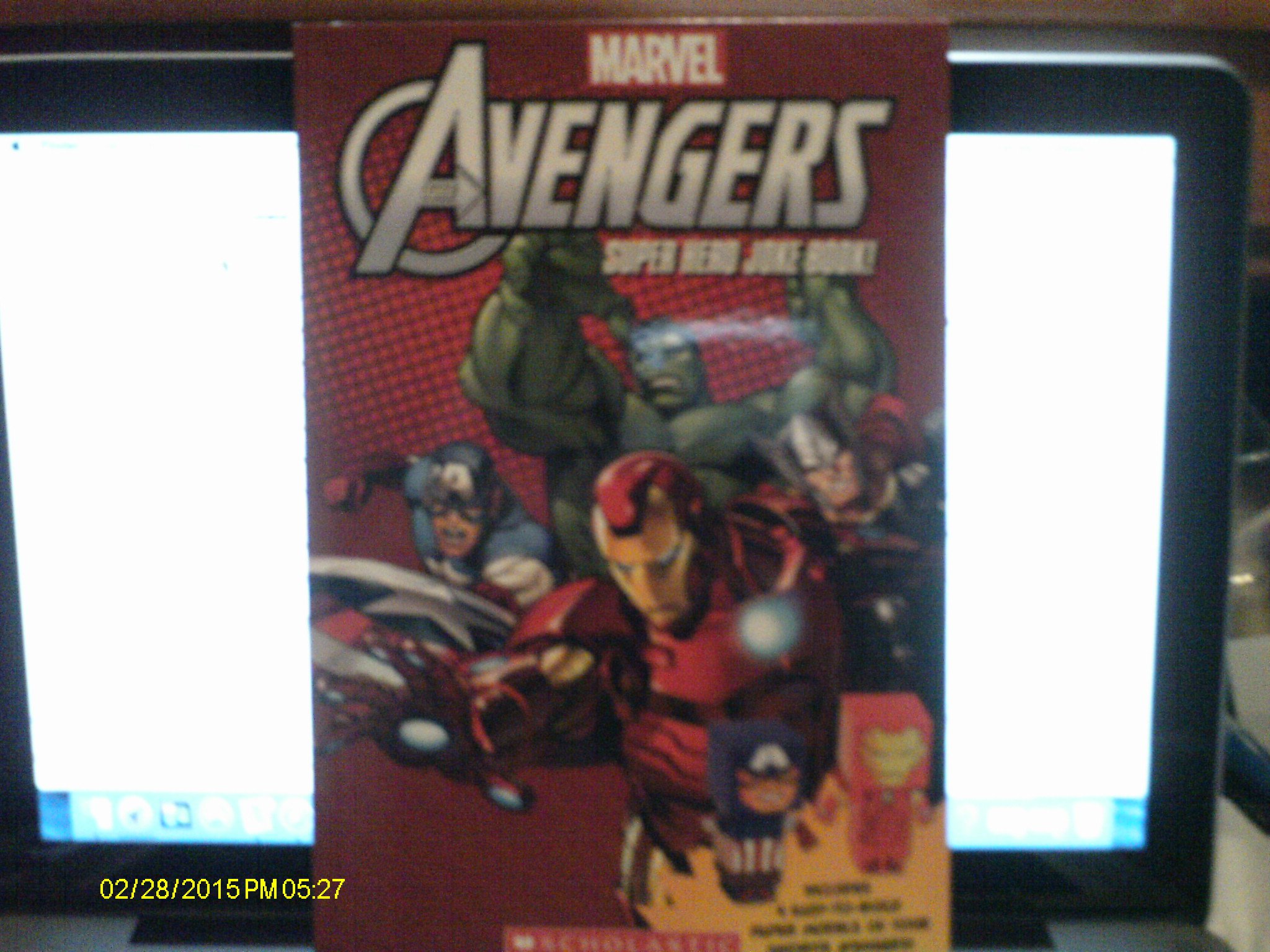 Marvel Avengers Super Hero Joke Book: n/a: 9780545703178: Amazon.com: Books