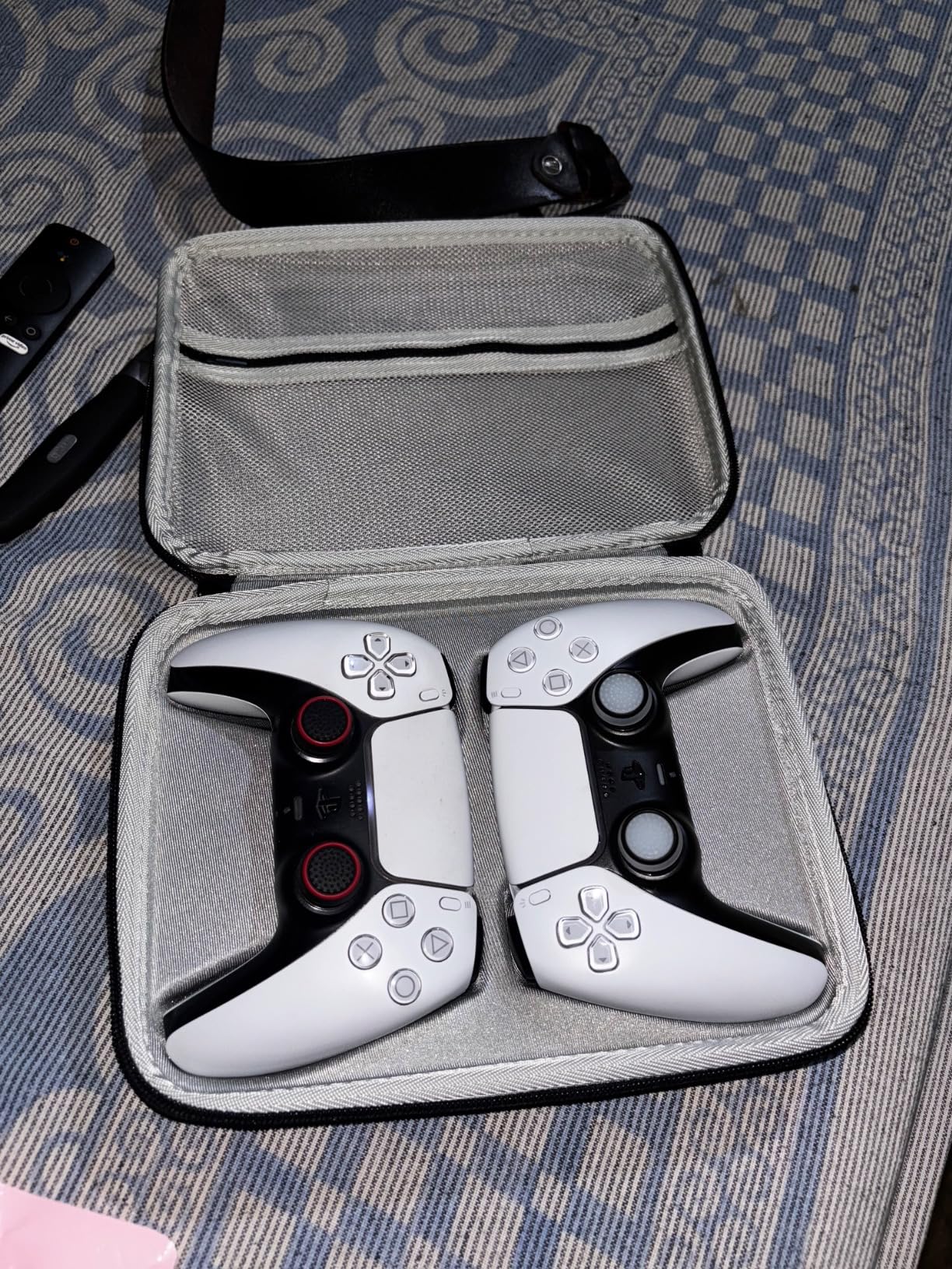 ADOFYS Dual Controller Hard Carry Case Compatible for PS5/PS4/XBOX/i ...