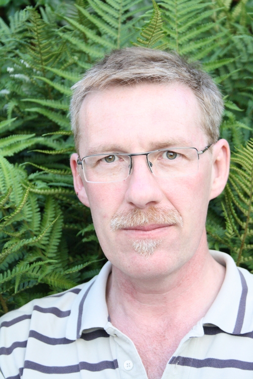 Amazon.de: Jeremy Hughes: books, biography, latest update