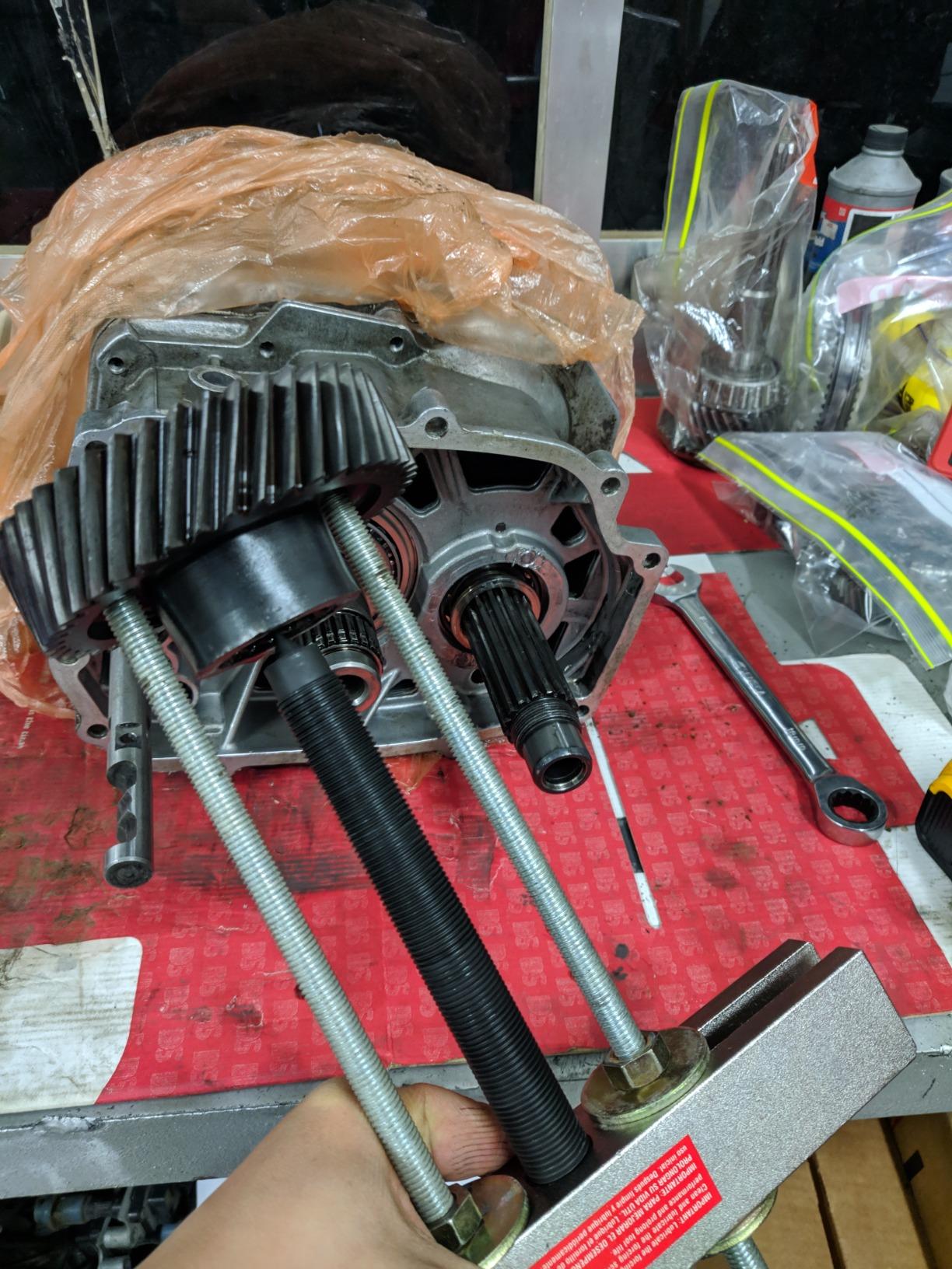 Amazon.com: OTC (522) 大型齒輪和滑輪拉器 : 汽車