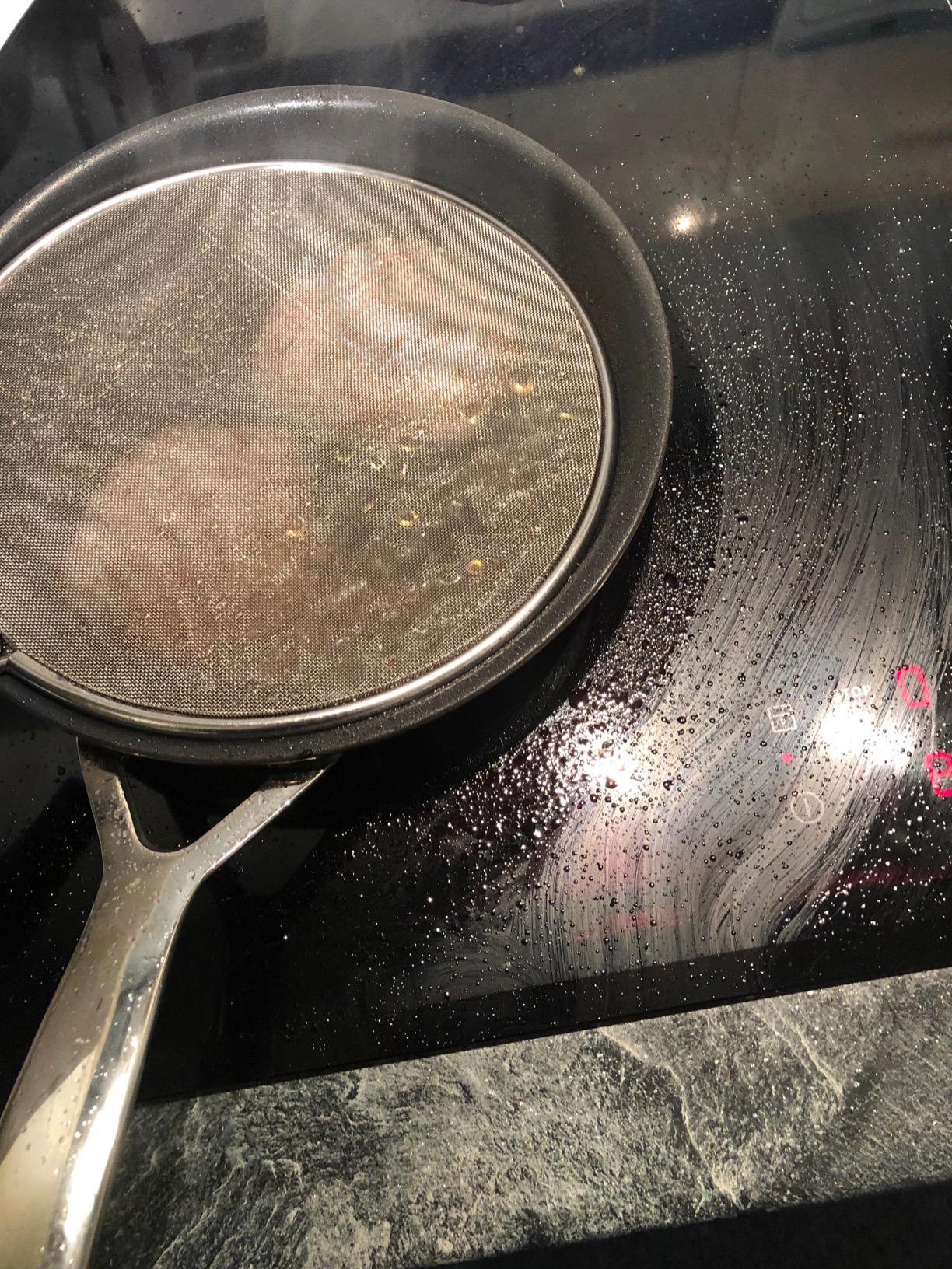 KitchenCraft Frying Pan Splash Guard, Extra Large 32 cm Splatter Screen ...