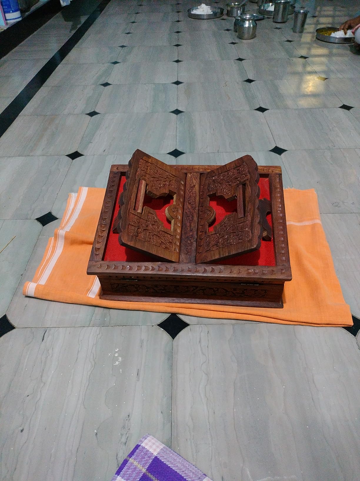 Wooden Bazaar Wooden Holy Book Stand Box For Reading Quran, Geeta, Guru ...