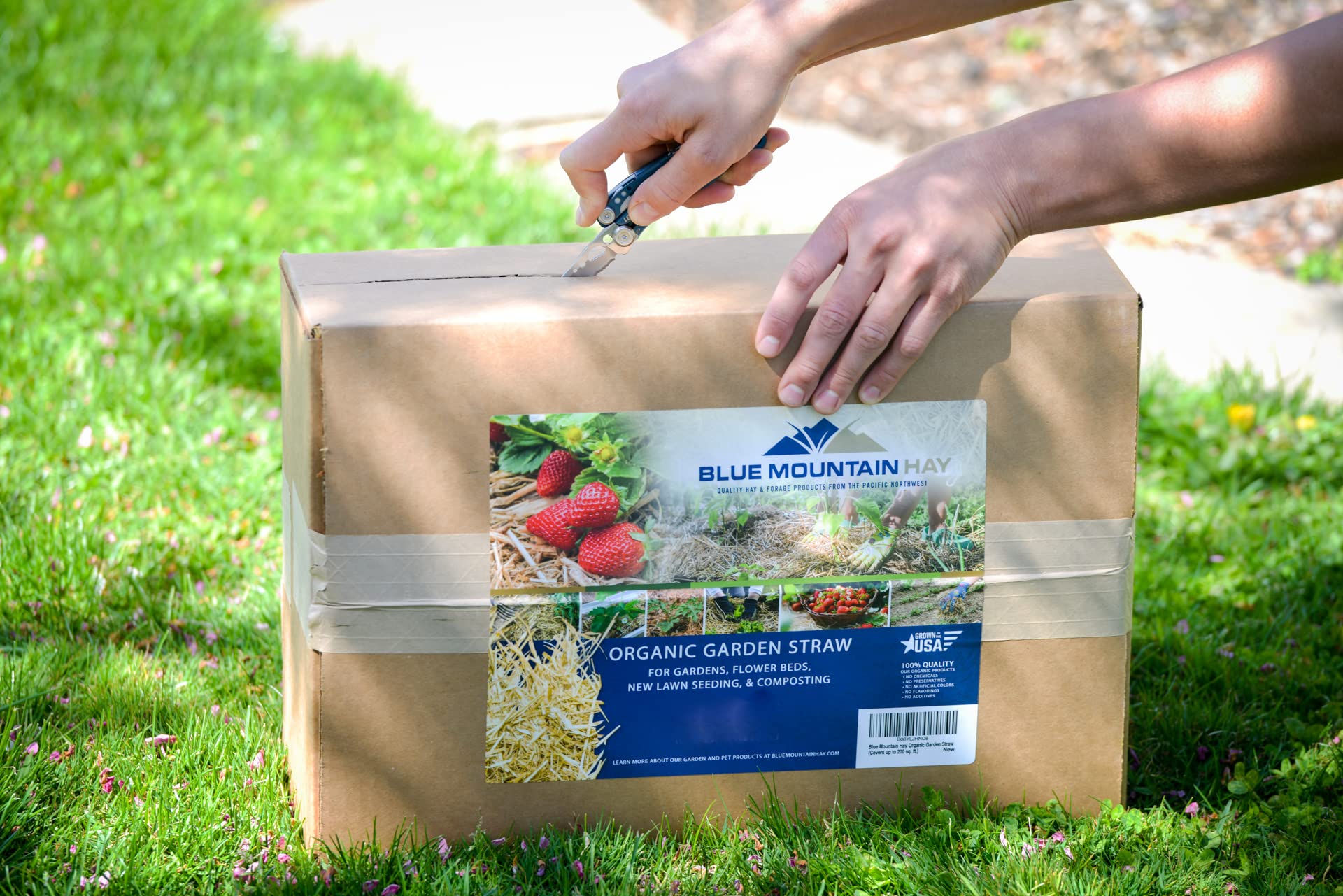 Organic Garden Straw (10lb) | Blue Mountain Hay | Straw Mulch for ...