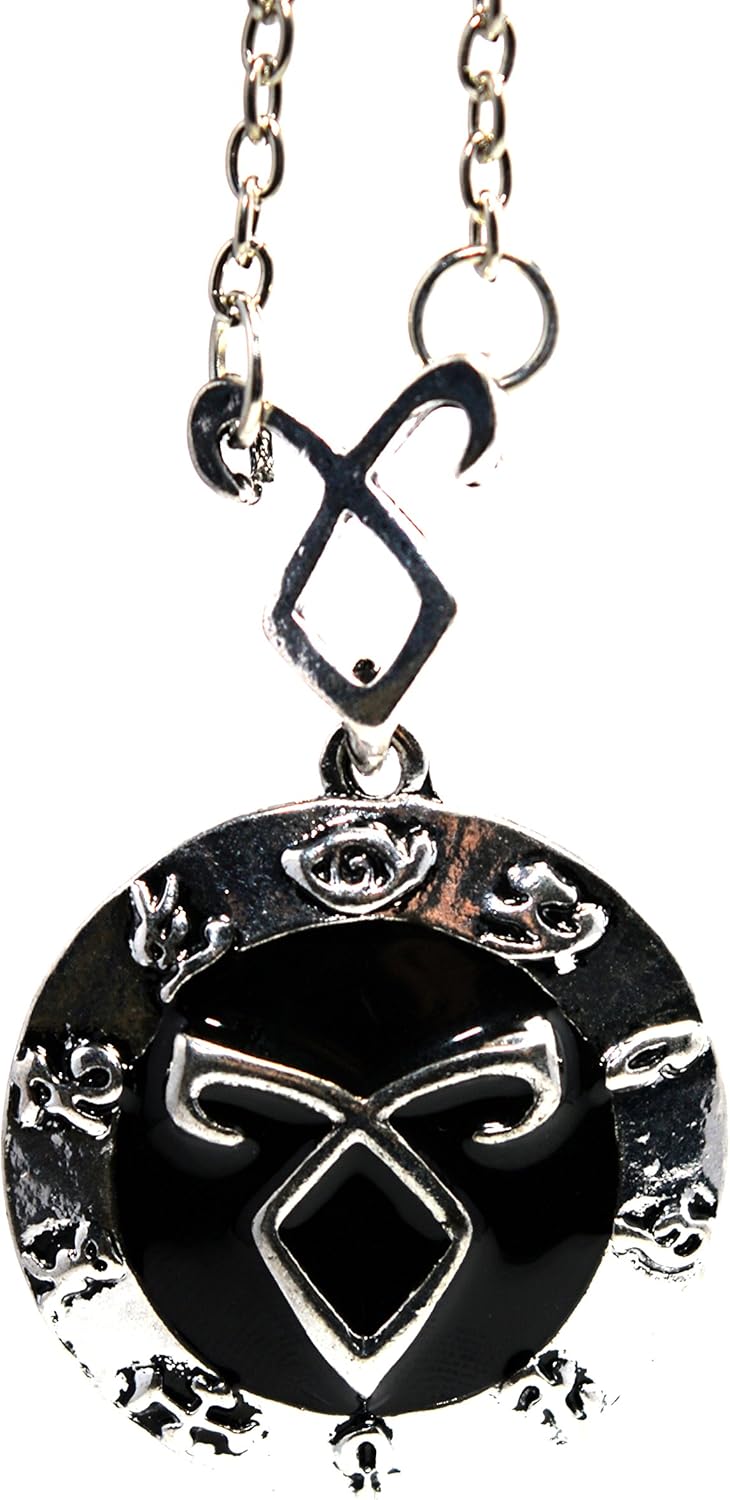 Collana con ciondolo raffigurante le rune del potere, dal film ...