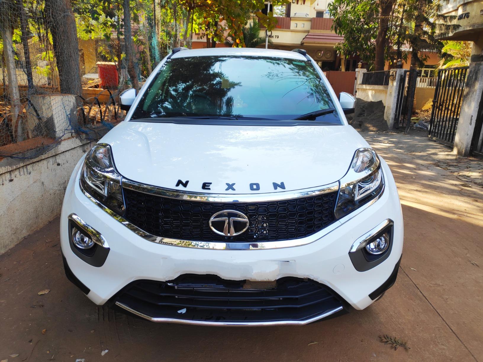 CarMetics 3D Decal Sticker for Tata Nexon (Black) : Amazon.in: Car ...