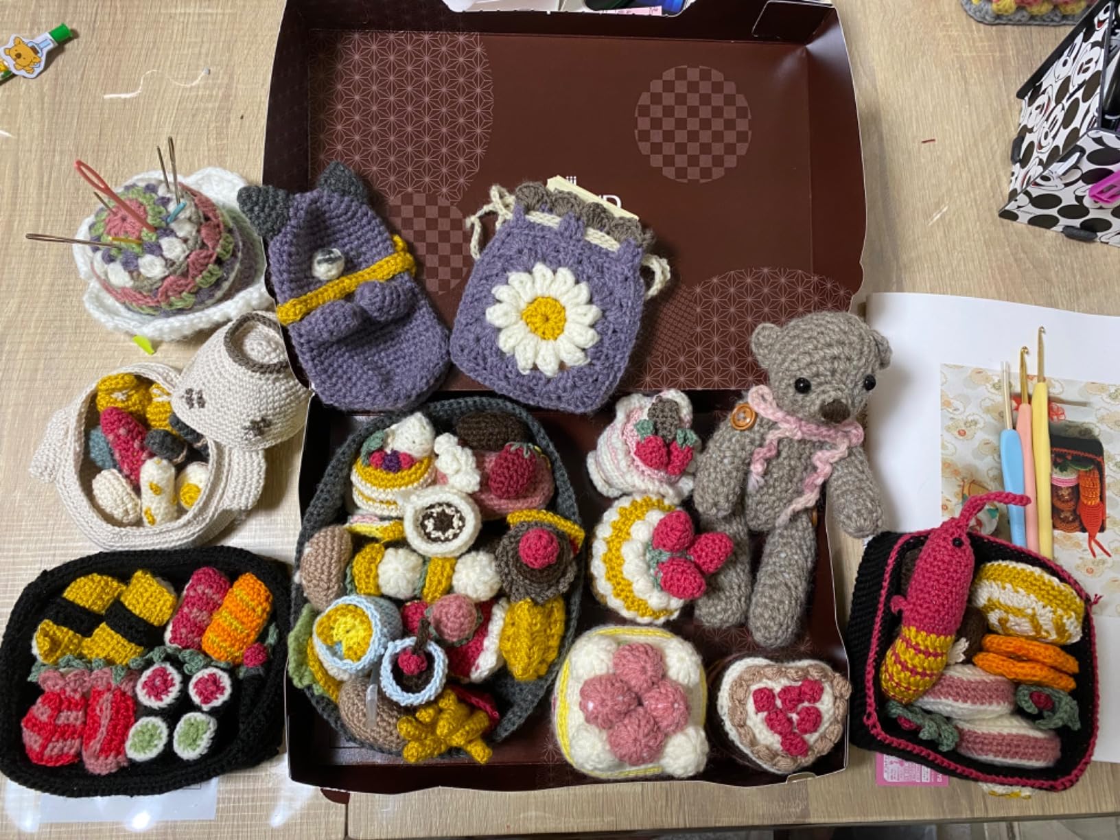 完全保存リクエスト版 かぎ針編みの刺しゅう糸で編むミニチュアフード大全集 (applemints) | アップルミンツ |本 | 通販 ...