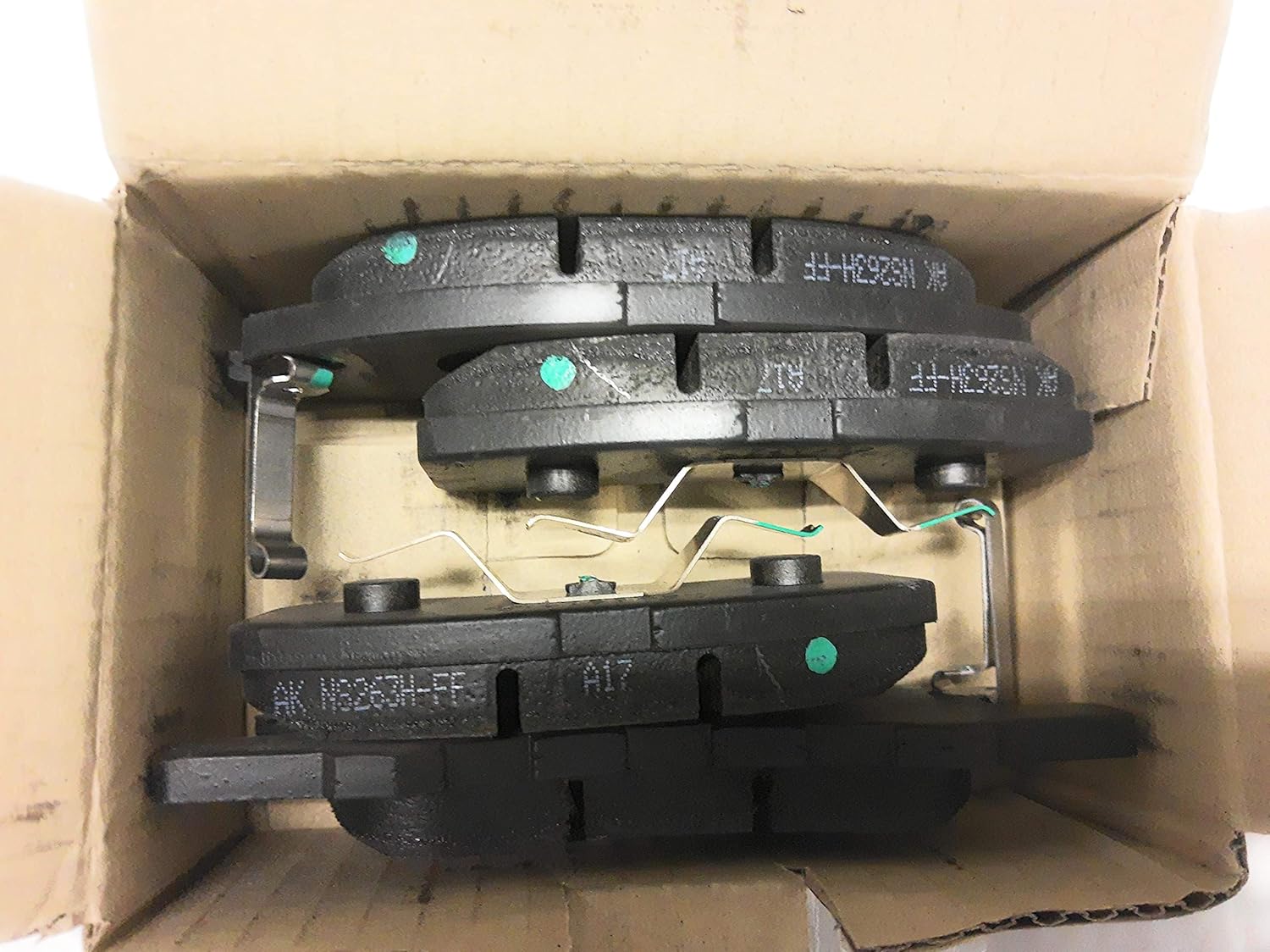 Amazon.com: Mitsubishi 4605B005, Disc Brake Pad : Automotive