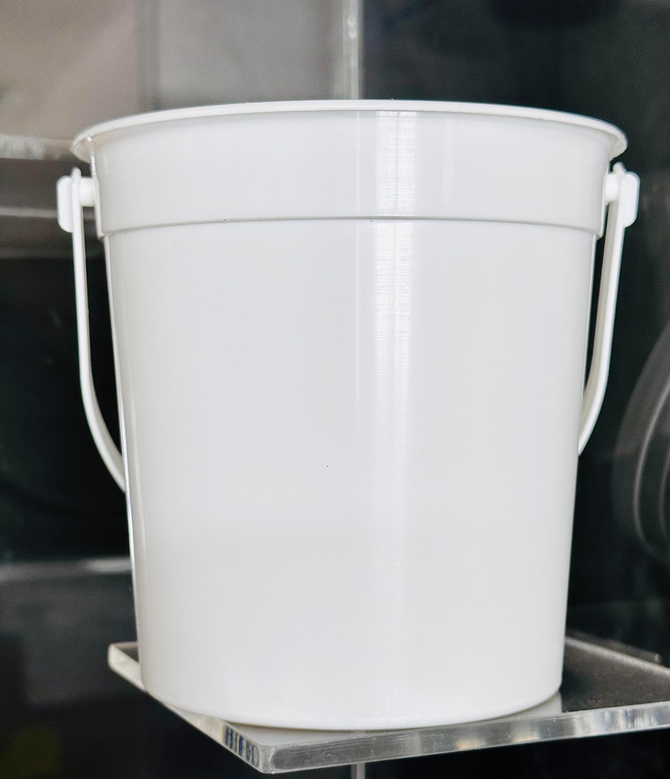 Amazon.com: 32oz Drink Bucket with Handle (White) Hurricane Shooters ...