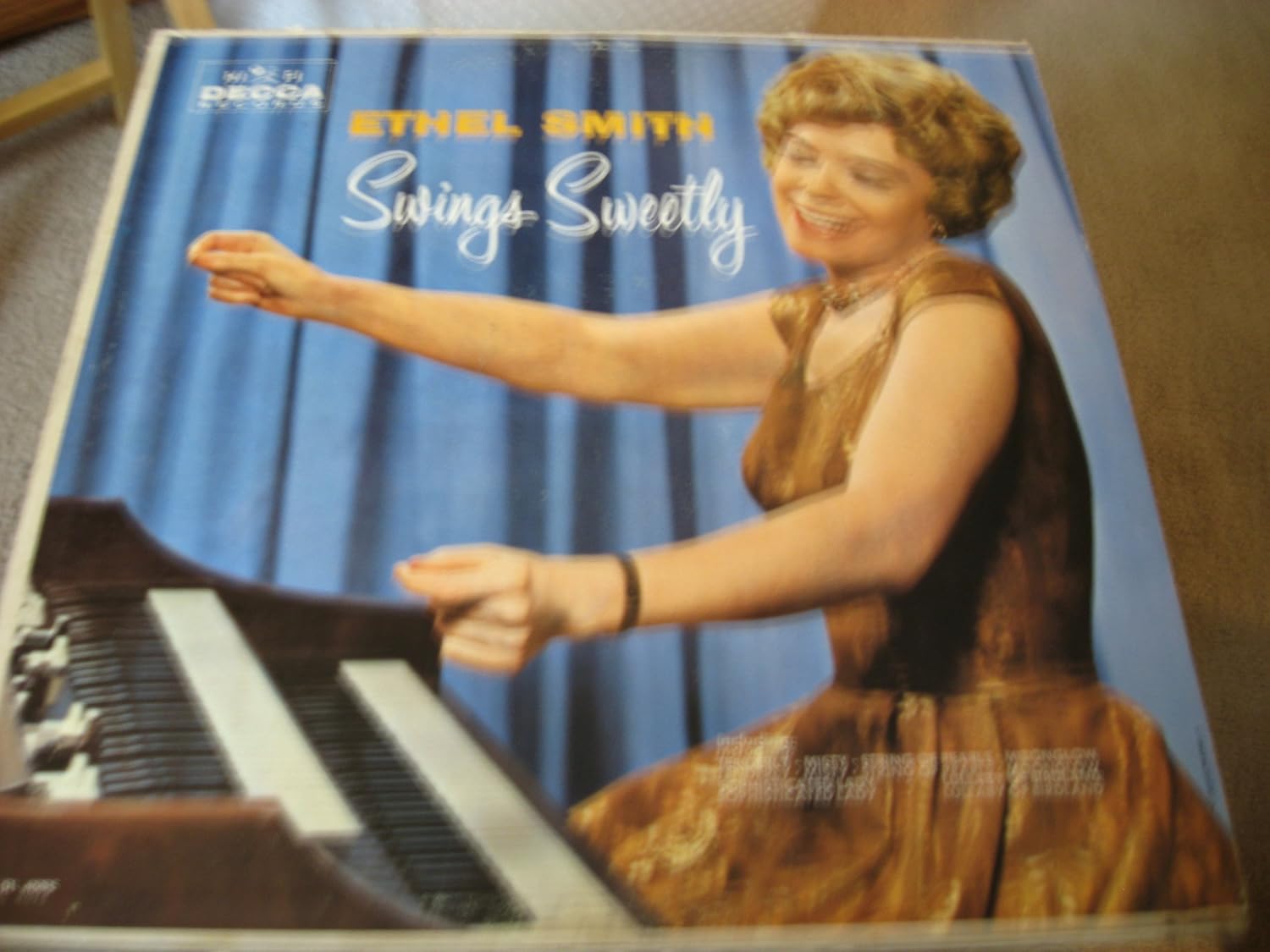 Swings Sweetly - Amazon.com Music