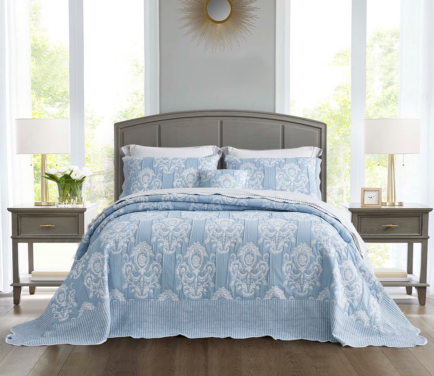 Snapklik.com : Oversized King Bedspread 138x122 Extra Wide, Jacquard ...