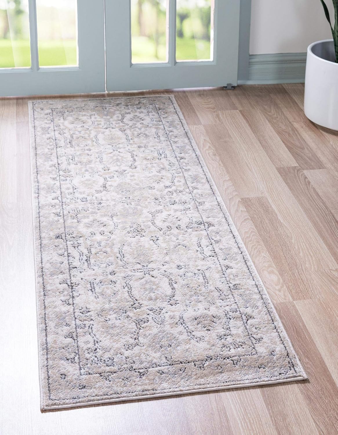 Amazon.com: Rugs.com Oregon Collection Rug – 8 Ft Runner Ivory Low-Pile ...