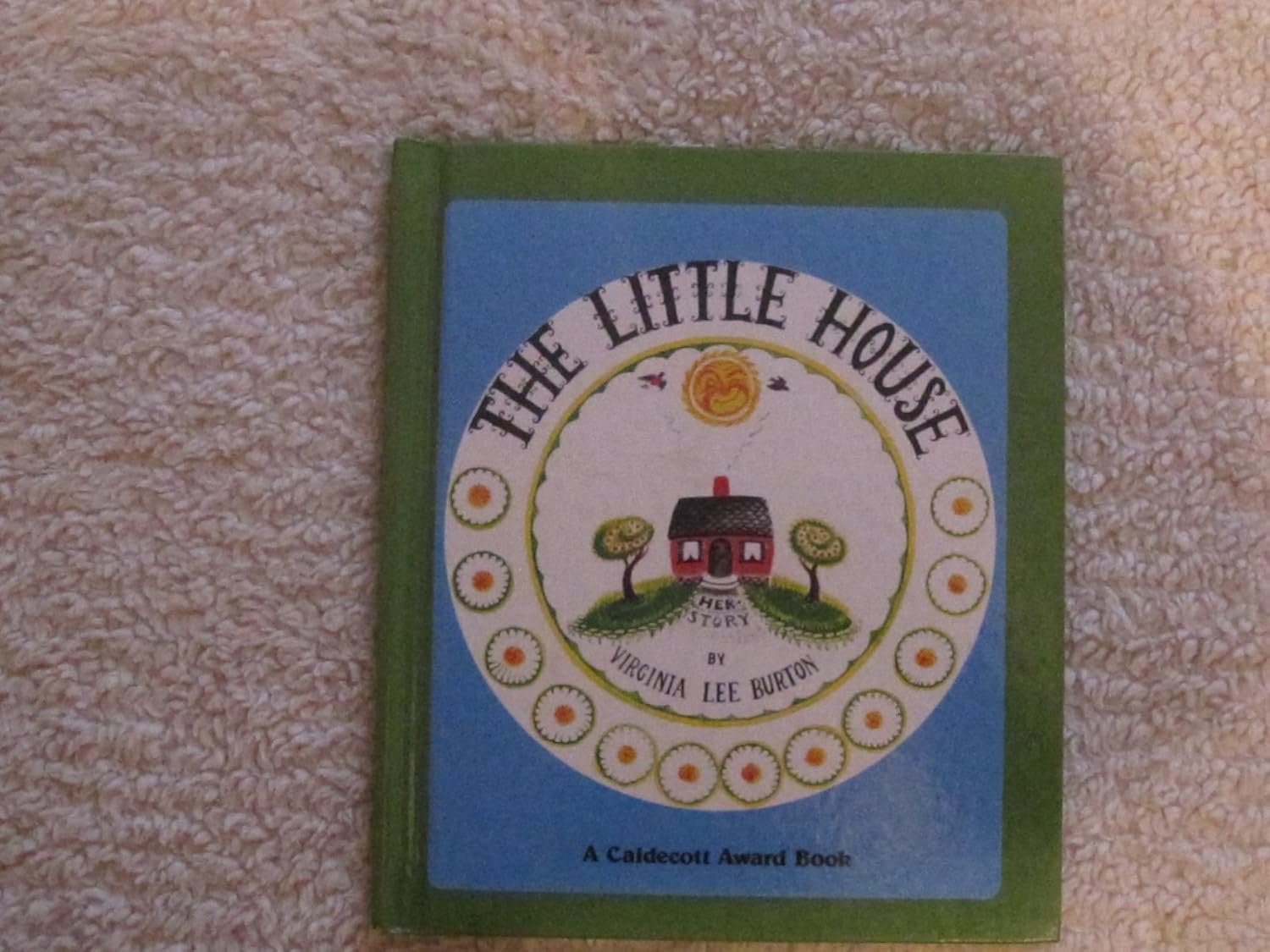 THE LITTLE HOUSE: BURTON, VIRGINIA LEE: 9780590758093: Amazon.com: Books