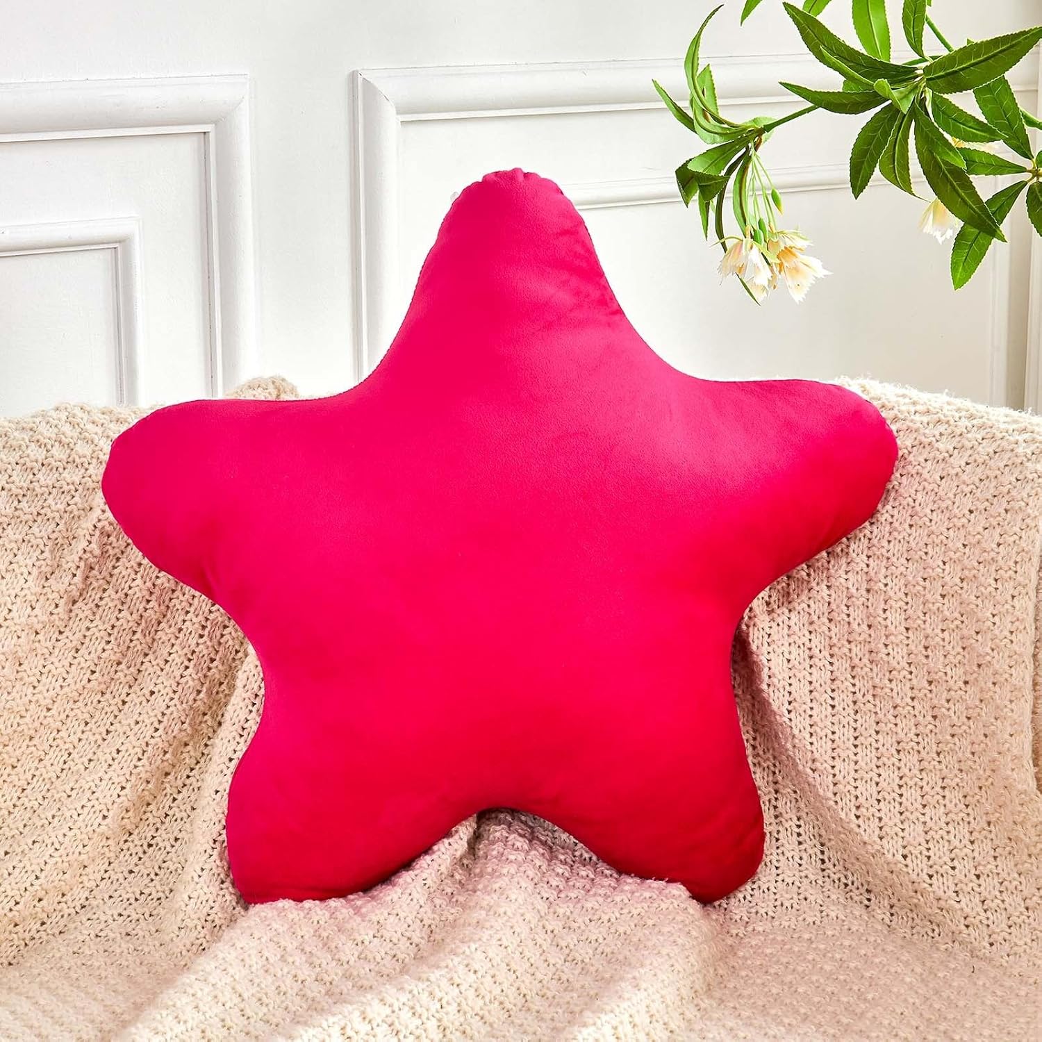 Amazon.com: XVTRU Hot Pink Star Throw Pillow, Cute Star Pillow Room ...