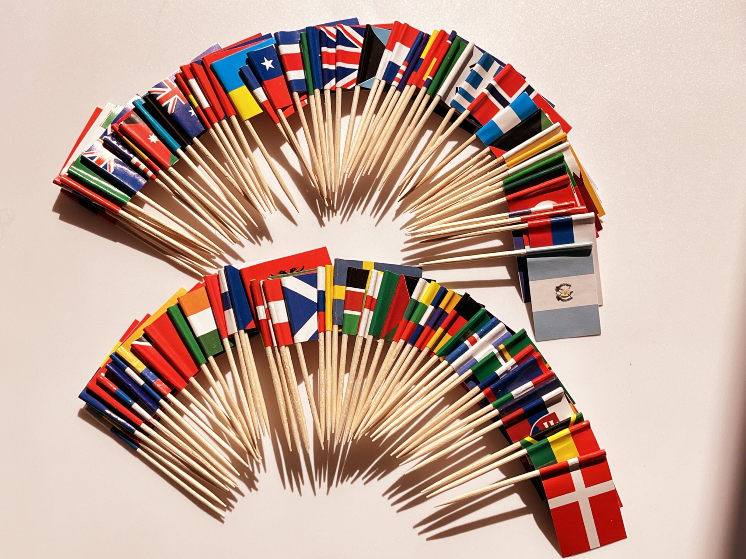Amazon.com: CANTENDO 100 Pcs Different 100 Countries Toothpick Flags ...