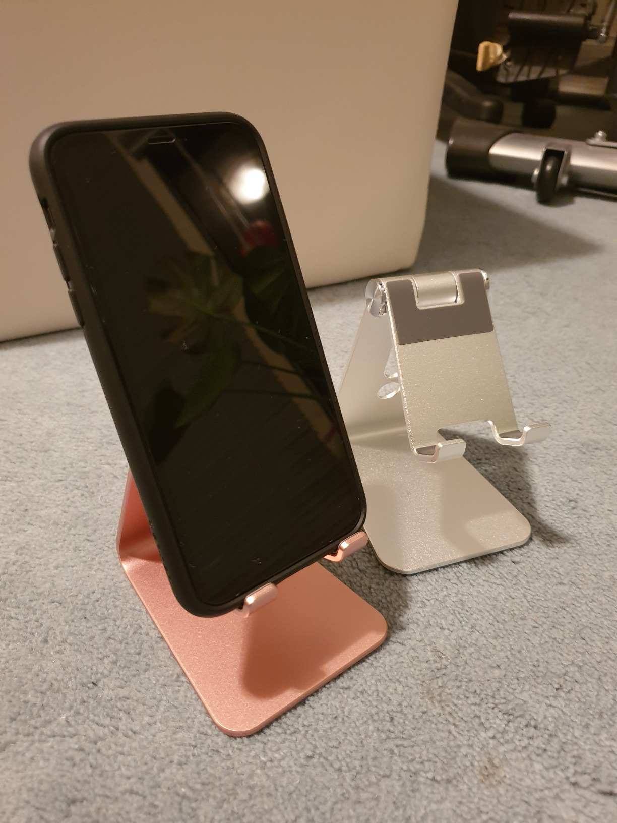 Adjustable Cell Phone Stand, OMOTON Aluminum Desktop Cellphone Stand ...