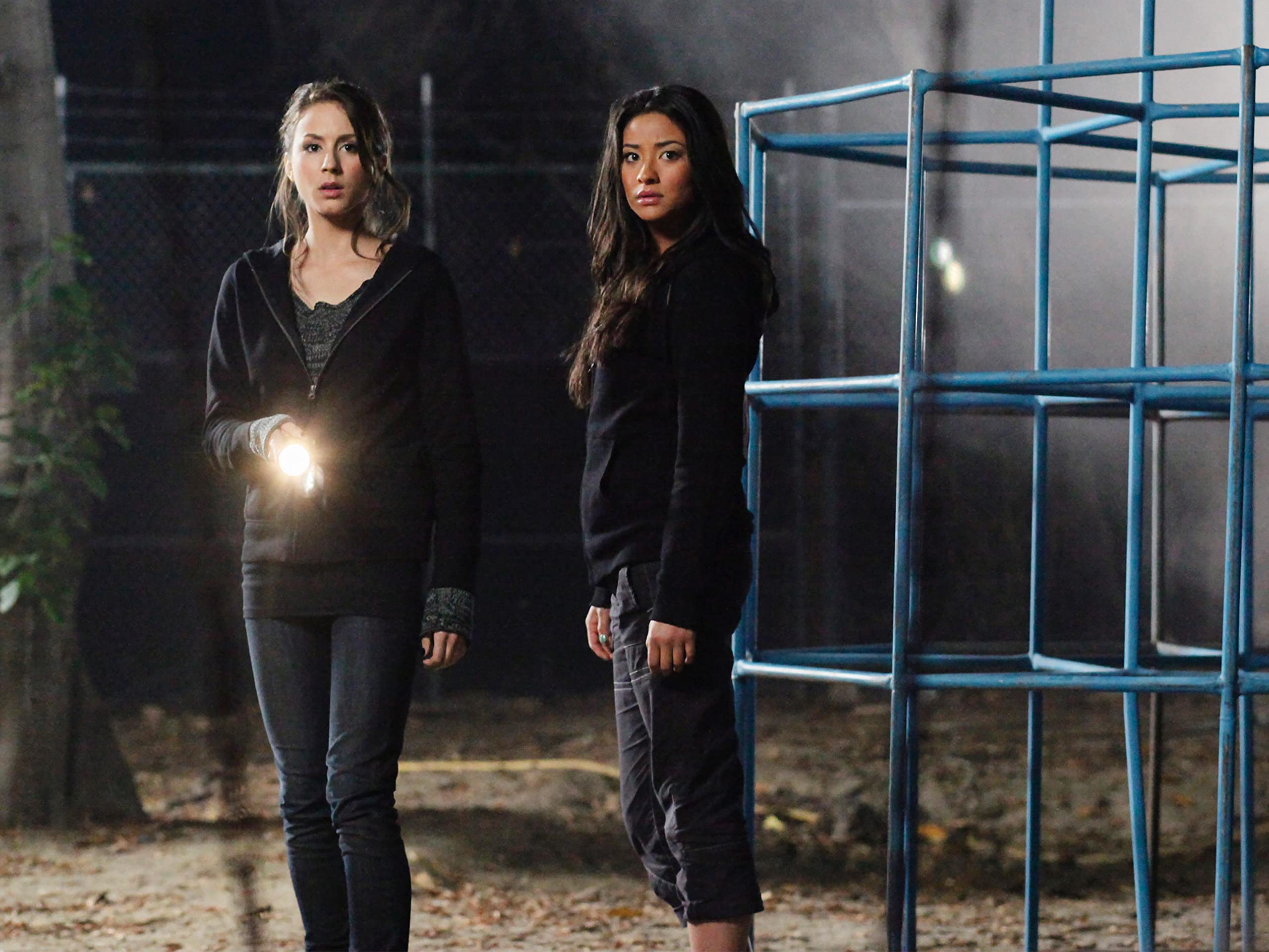 Watch Pretty Little Liars - Season 1 | Prime Video