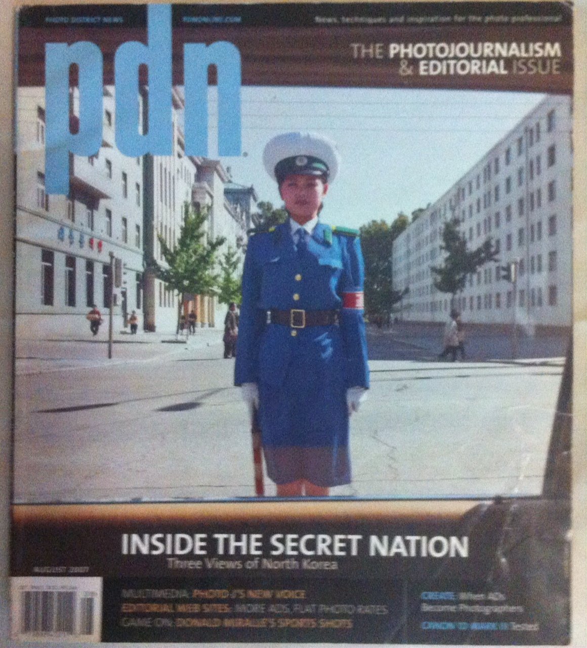 pdn PHOTO DISTRICT NEWS August 2007 Volume XXVII Issue 8 (Magazine. The ...