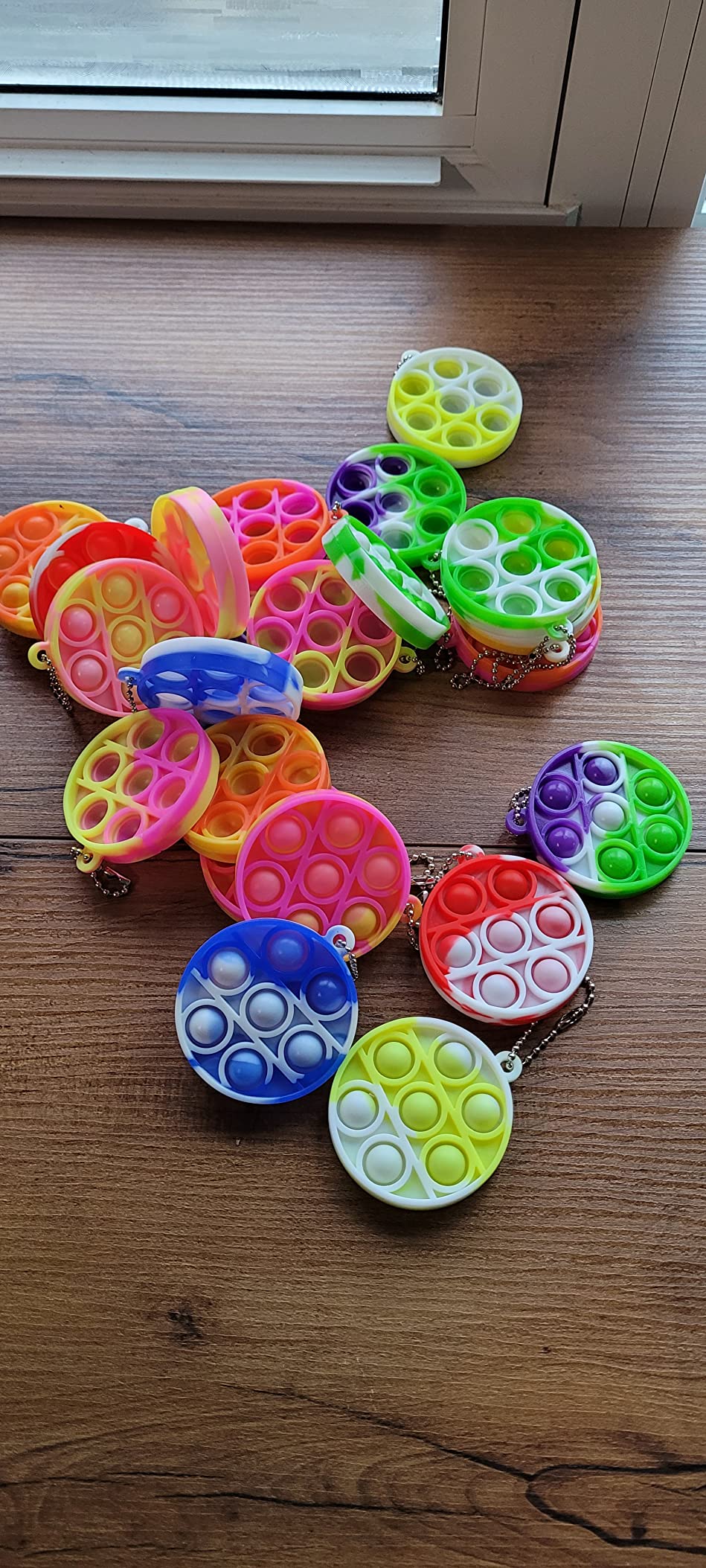 Amazon.com: Pop Fidget Toys Bulk It Birthday Party Favors for Kids 4-8 ...