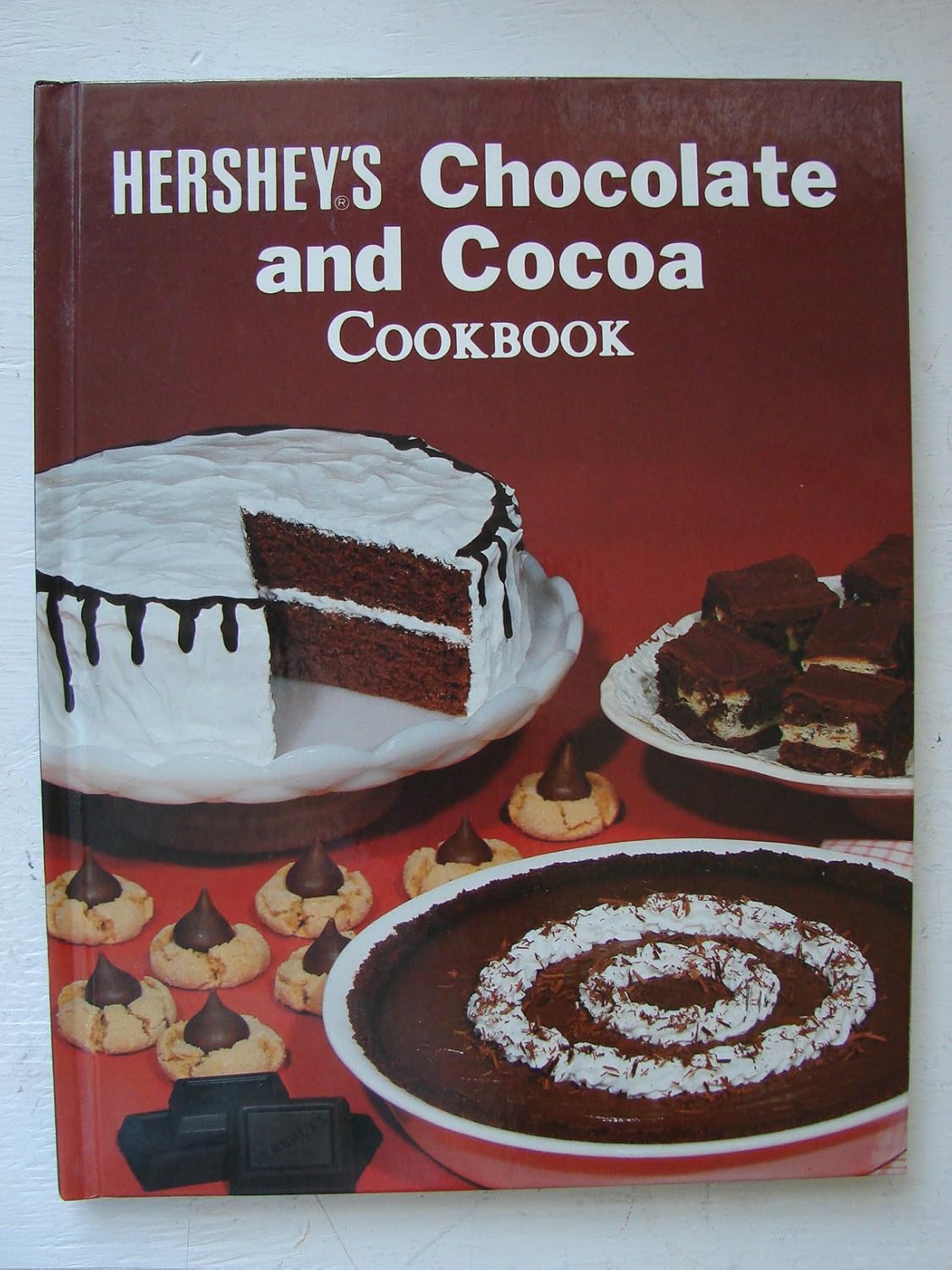 Hershey's Chocolate and Cocoa Cookbook: Noland Susan: 9780824930660 ...