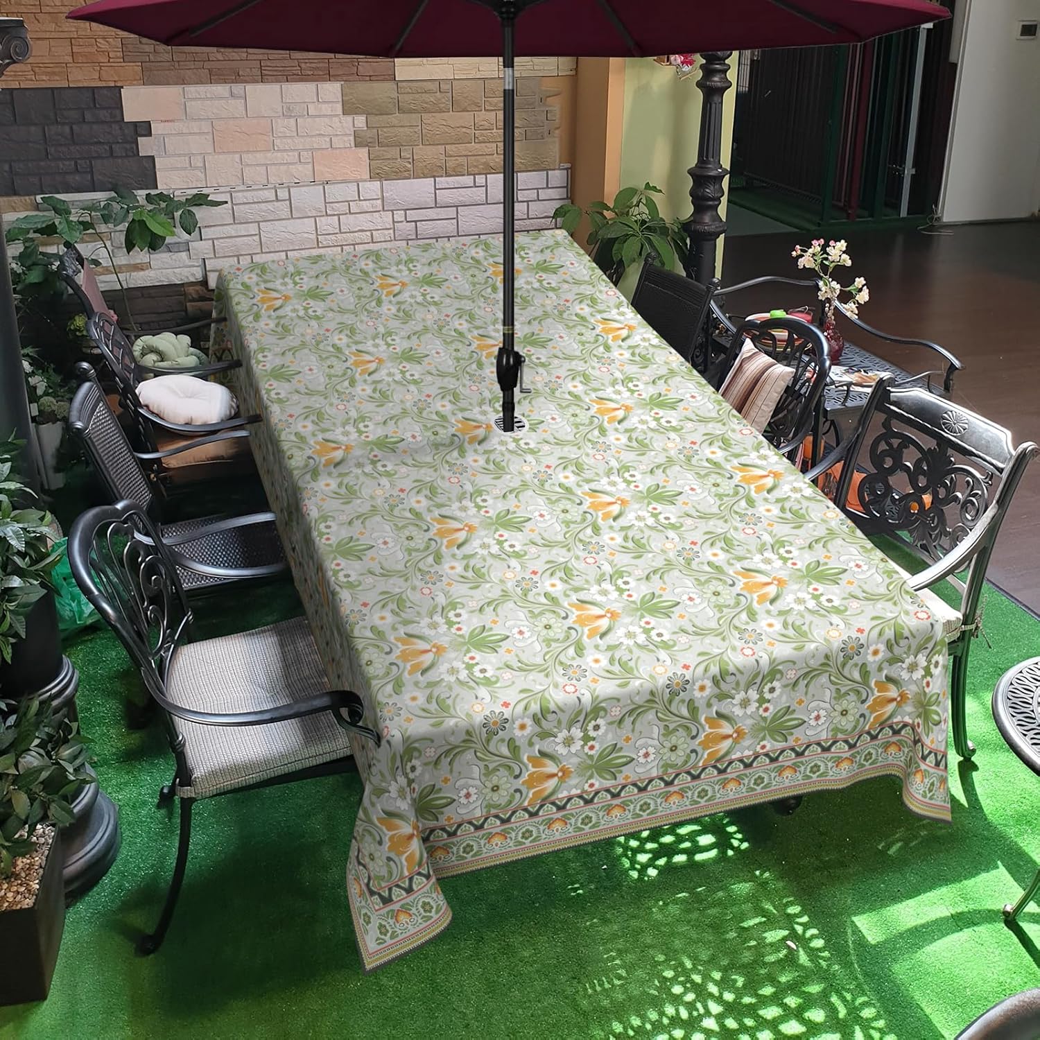 Amazon.com: uwdfnwuif Green Outdoor Tablecloth with Umbrella Hole 60" x ...