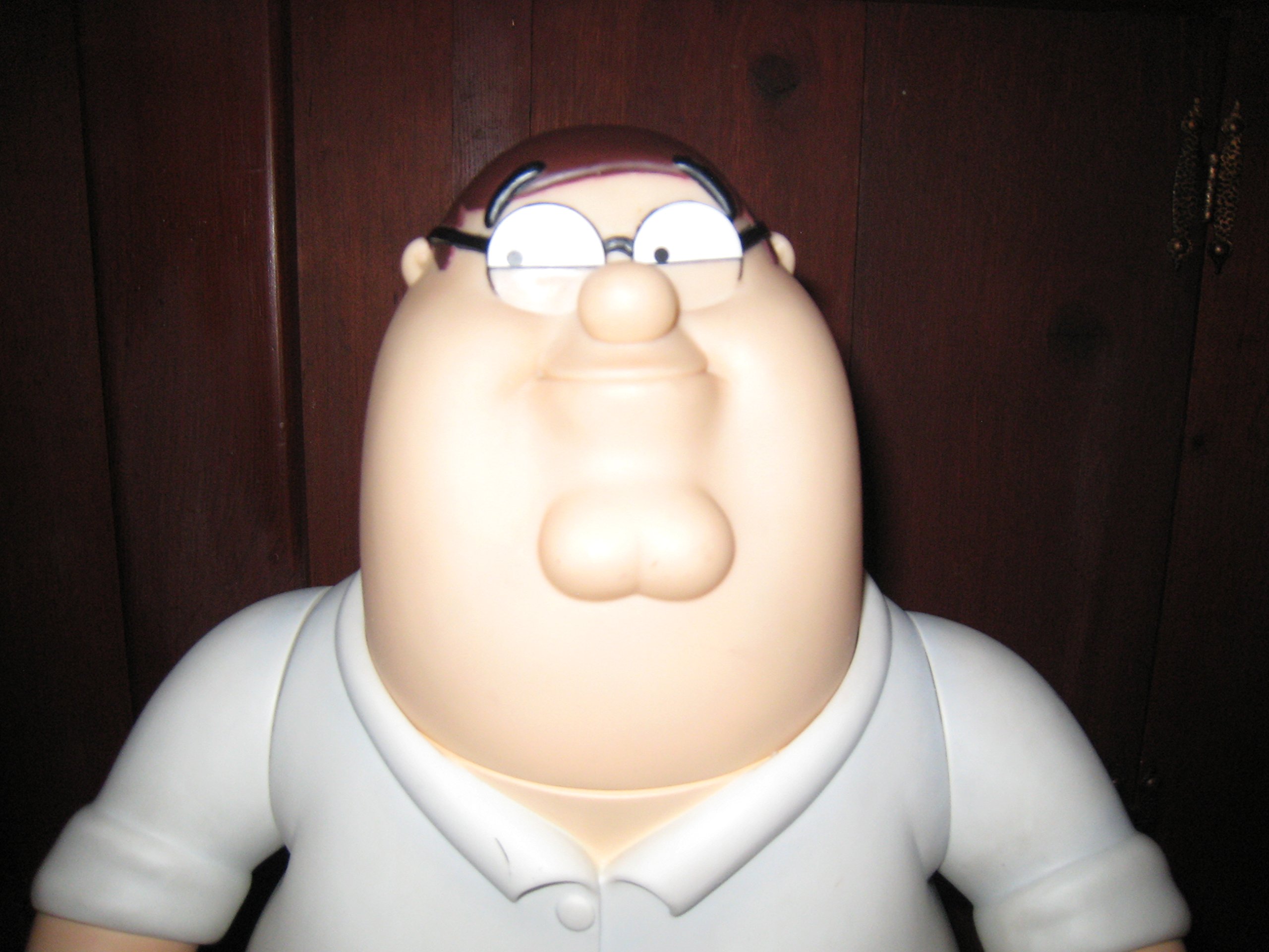 Mezco Family Guy Peter Griffin Exclusive Deluxe Talking Action Figure ...