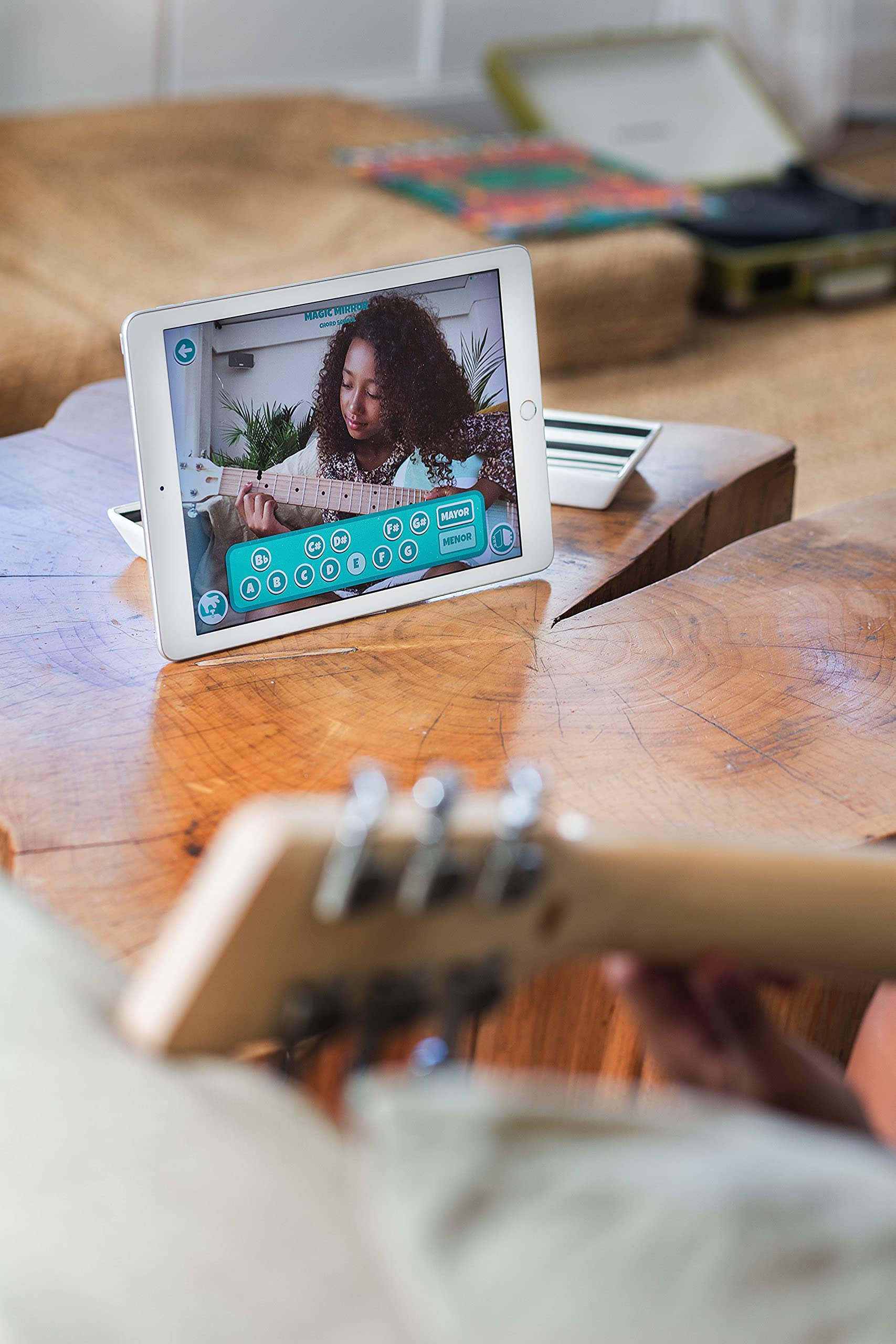 Loog Pro VI Electric kids real guitar for Beginners Built-in Amp and ...