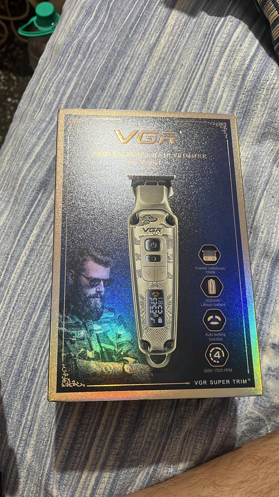 VGR Premium Metal Housing Hair Clipper LED Display, powder metallurgic ...