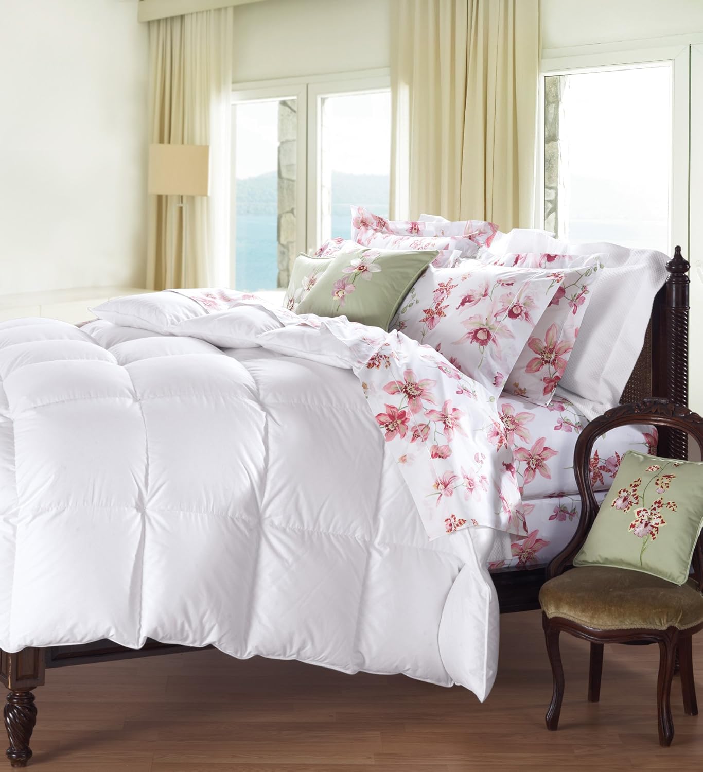 Amazon.com: Cuddledown 800 Fill Power Batiste Down Comforter, Queen ...
