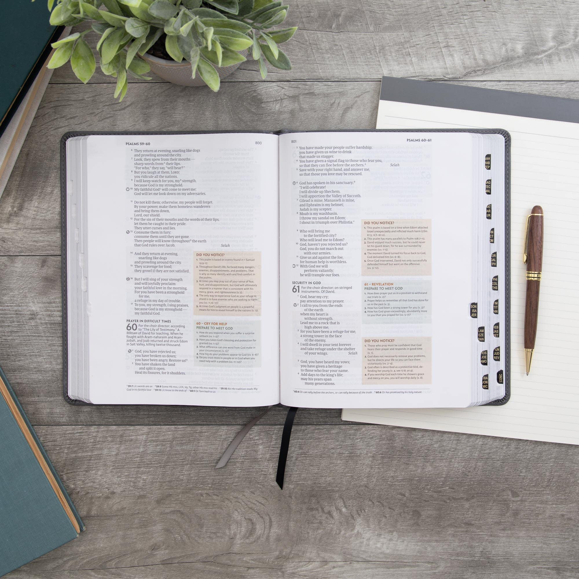 Snapklik.com : CSB Experiencing God Bible, Charcoal LeatherTouch ...