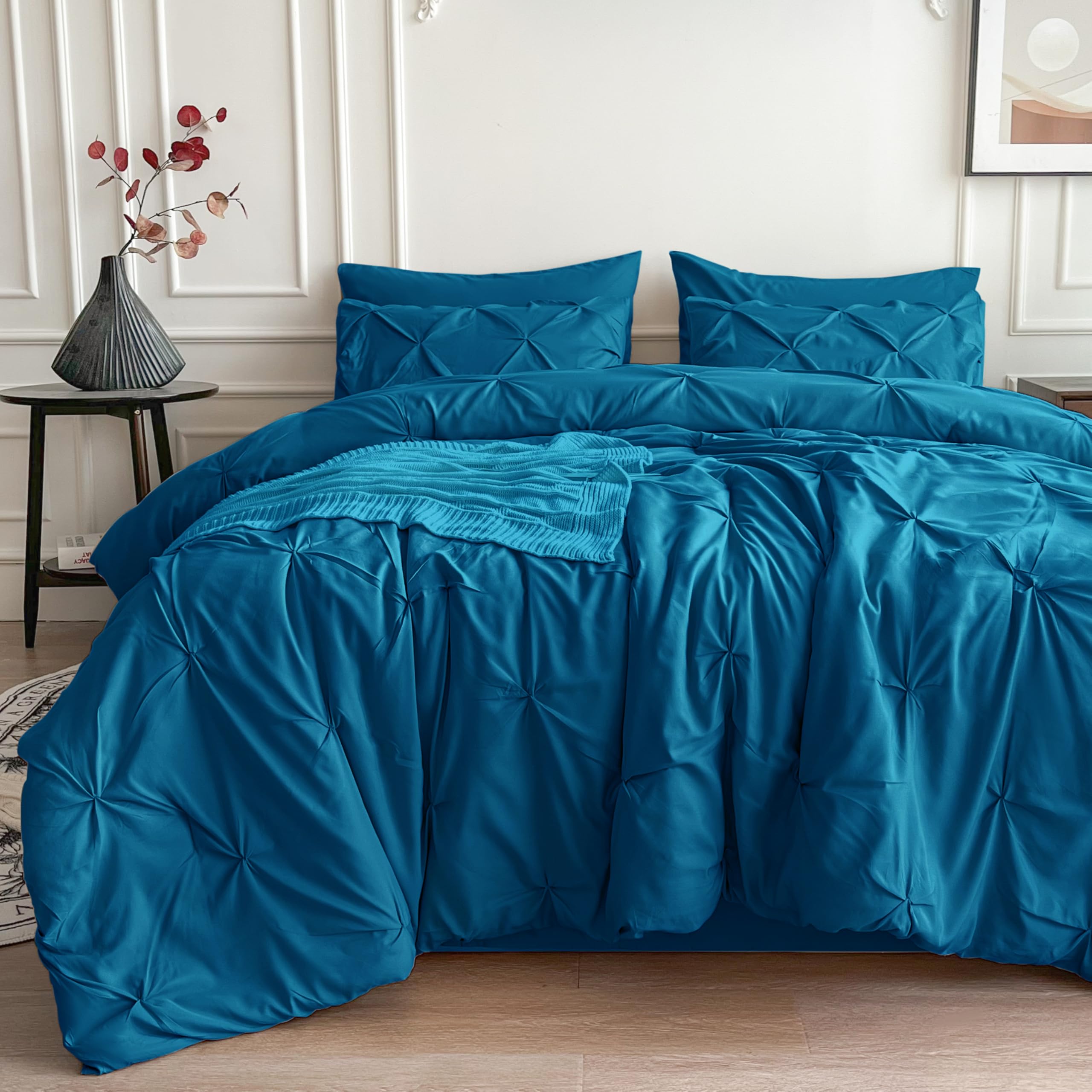 Amazon.com: Maple&Stone Queen Teal Comforter Set 7 Pieces Pinch Pleat ...