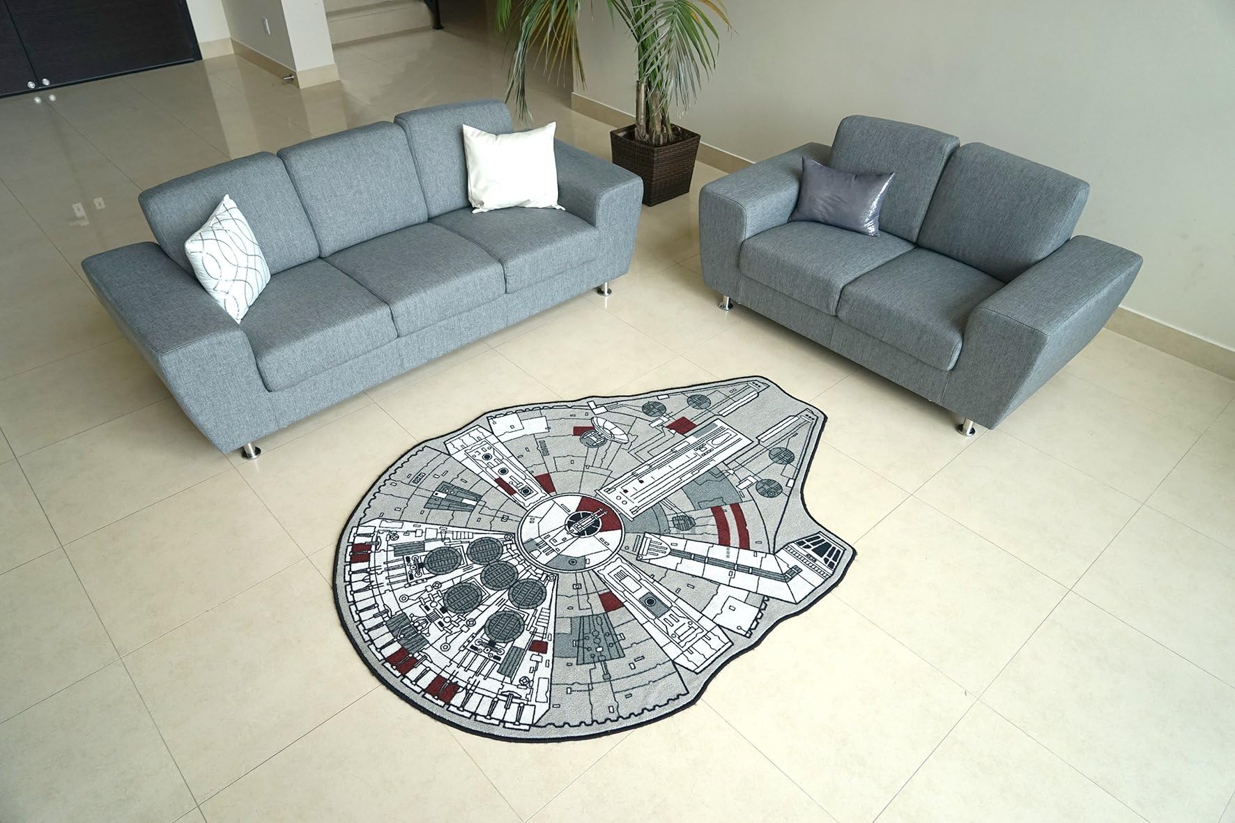 Amazon.com: Star Wars Han Solo's Millennium Falcon Large Area Rug Decor ...