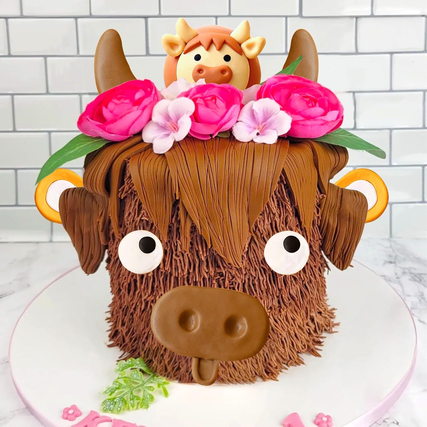 Amazon.com: JeVenis Highland Cow Cake Decoration Highland Cow Cake ...